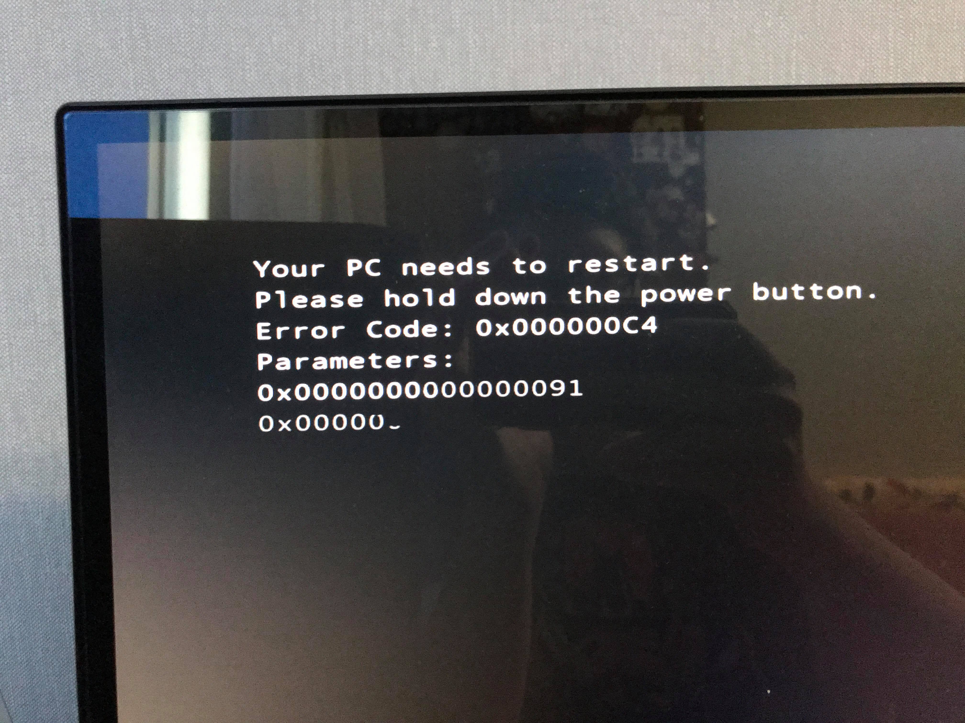 [Rozwiązano] Bluescreen multiprocessor_configuration_not_supported na ...