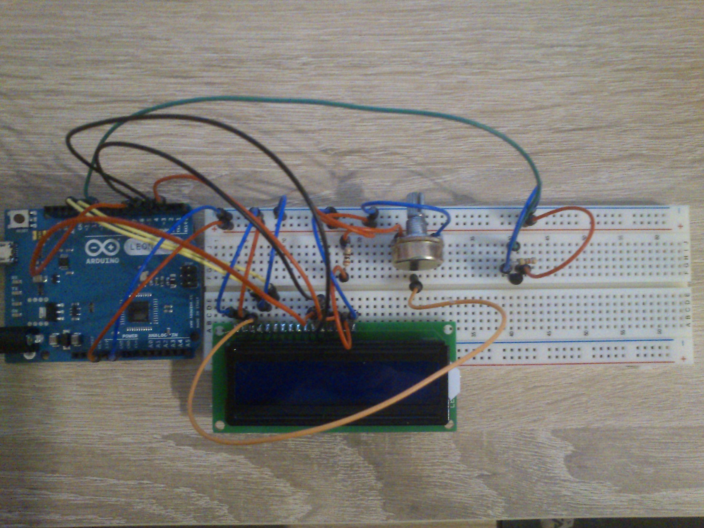 Arduino, po podłączeniu czujnika temperatury 18B20 wyświetlacz "nie działa&