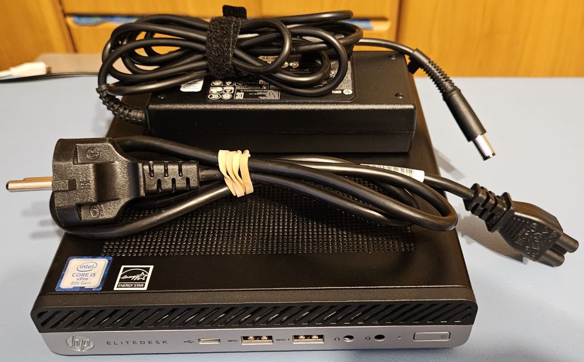 [Sprzedam] HP ELITEDESK 800 G4 i5-9600 8GB RAM SSD NVMe 256GB WiFi + BT