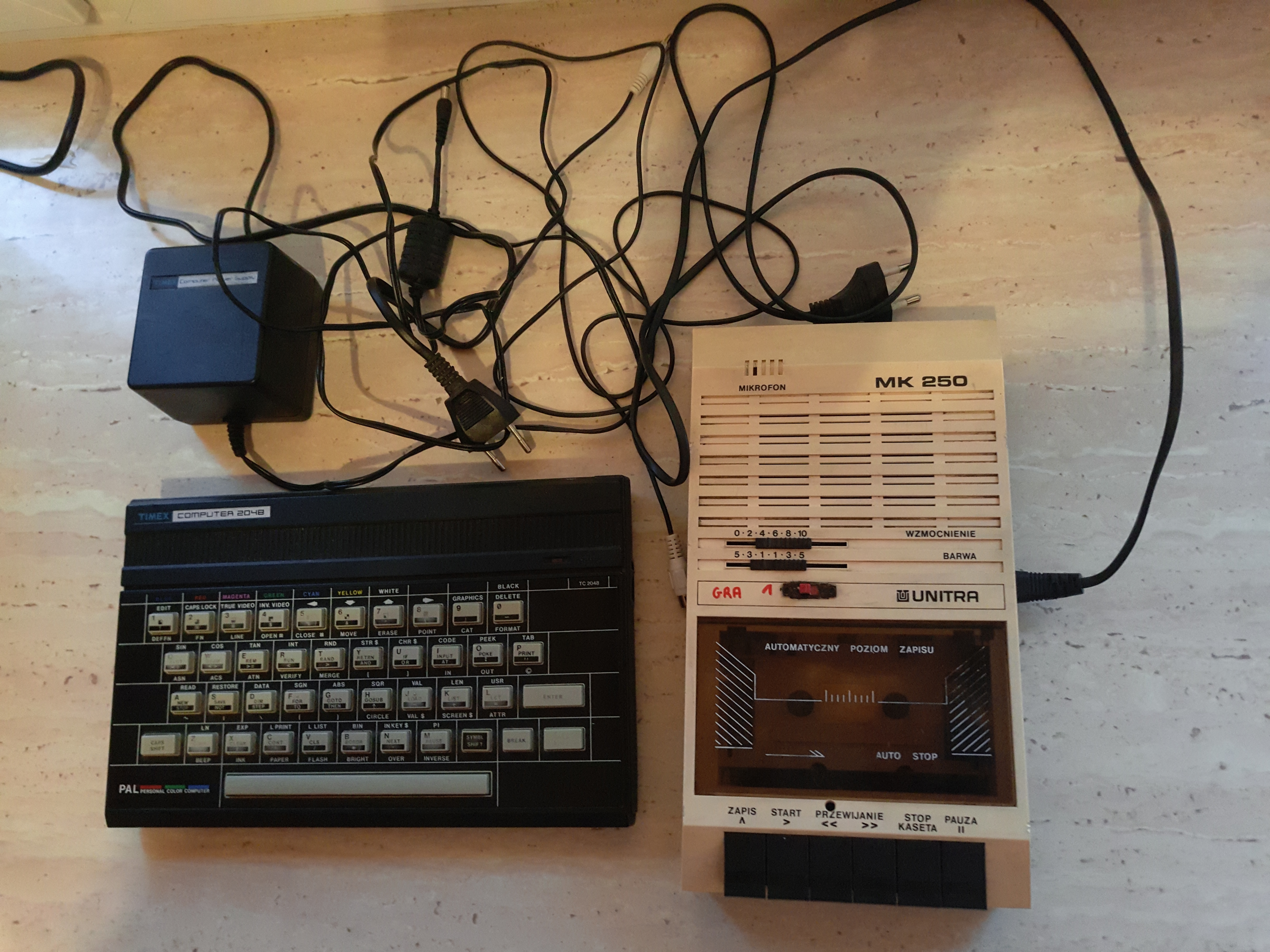 [Sprzedam] Komputer Timex 2048 z MK 250, zasilaczem i kablem - 500PLN