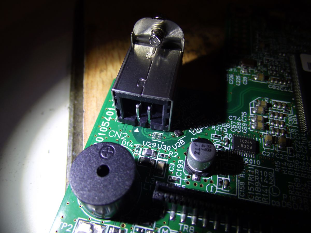 Drukarka DS-RX1-HS spalony element przy wtyczce usb. Prośba o identyfikację