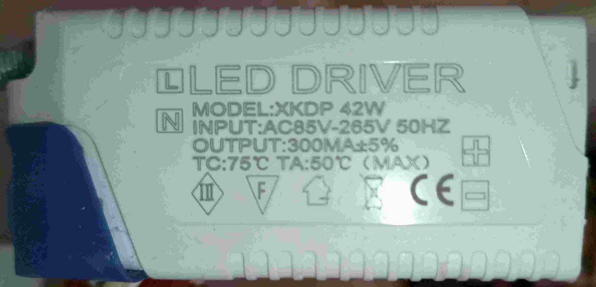 Jaki driver dobrać do panelu LED 60W – czy zamiennik też musi dawać 300mA?