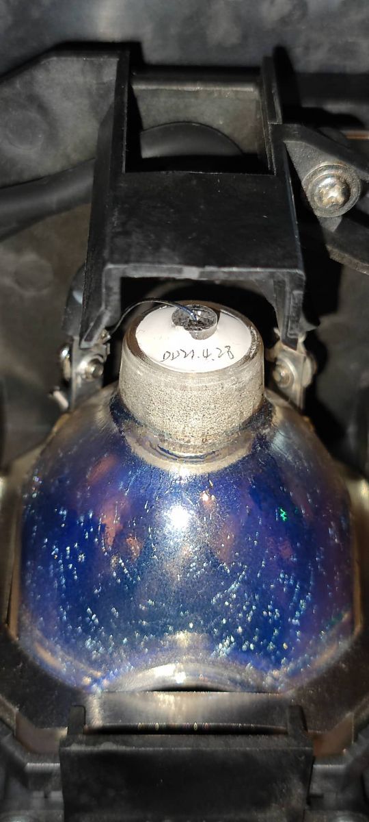 Panasonic PT-AE4000 - problem z doborem lampy 170W - Osram P-Vip ...