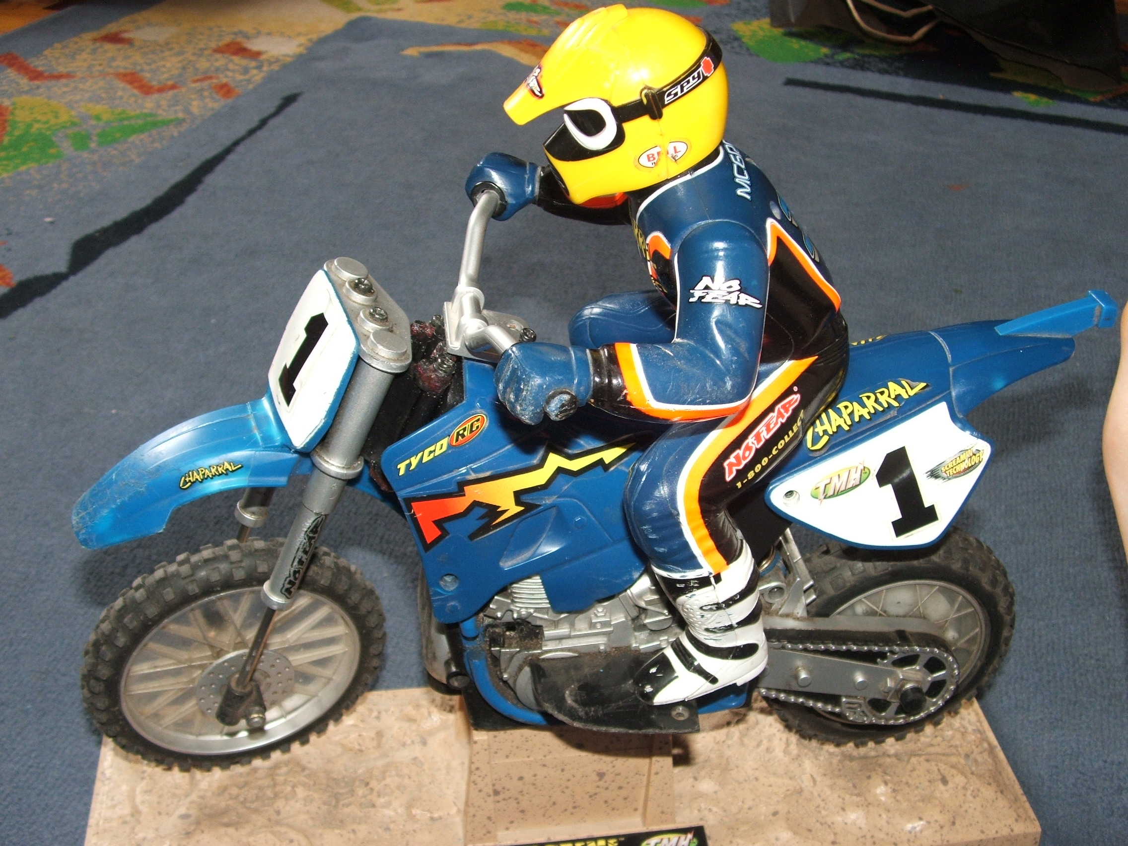 Tyco RC Motorcycle - jak poprawić zasięg po naprawie anteny?