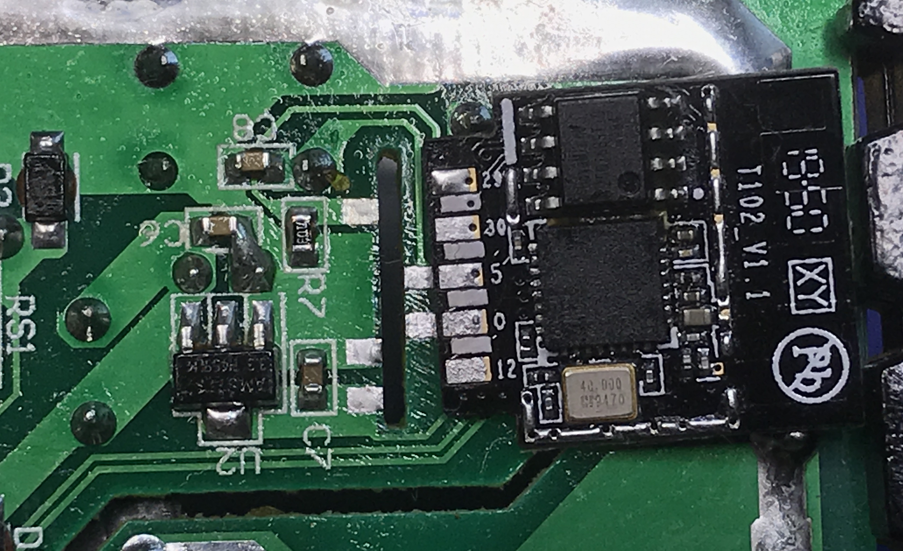 Tuya Smart WiFi relay on T102_V1.1 / RTL8710BN - test, interior, diagram
