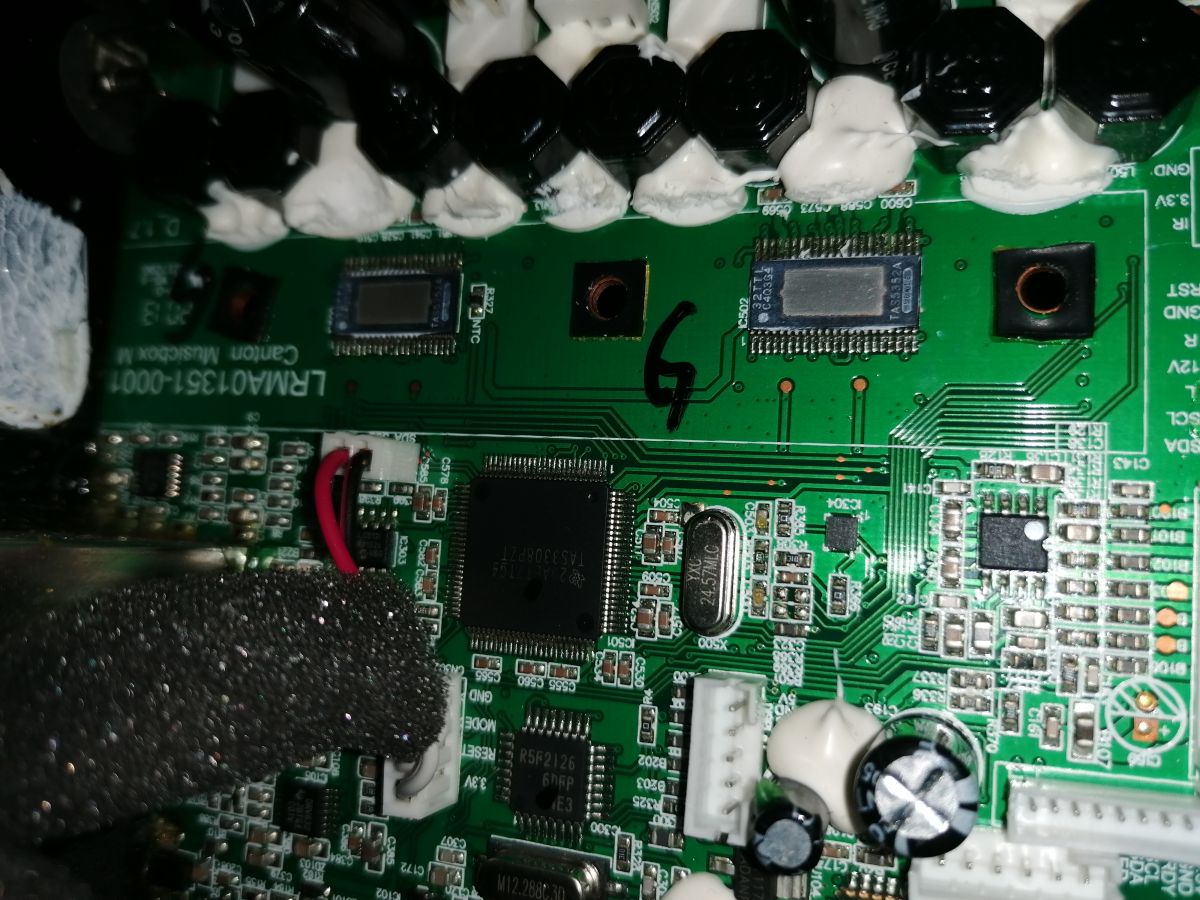 Rezystor SMD 1001 się nagrzewa i nie przewodzi napięcia w Canton musicbox M