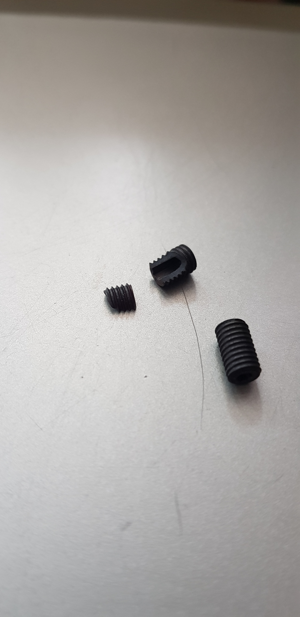 [Rozwiązano] Ukruszony rdzeń ferrytowy - Zdatnu do dalszego użyktu? Czy ...