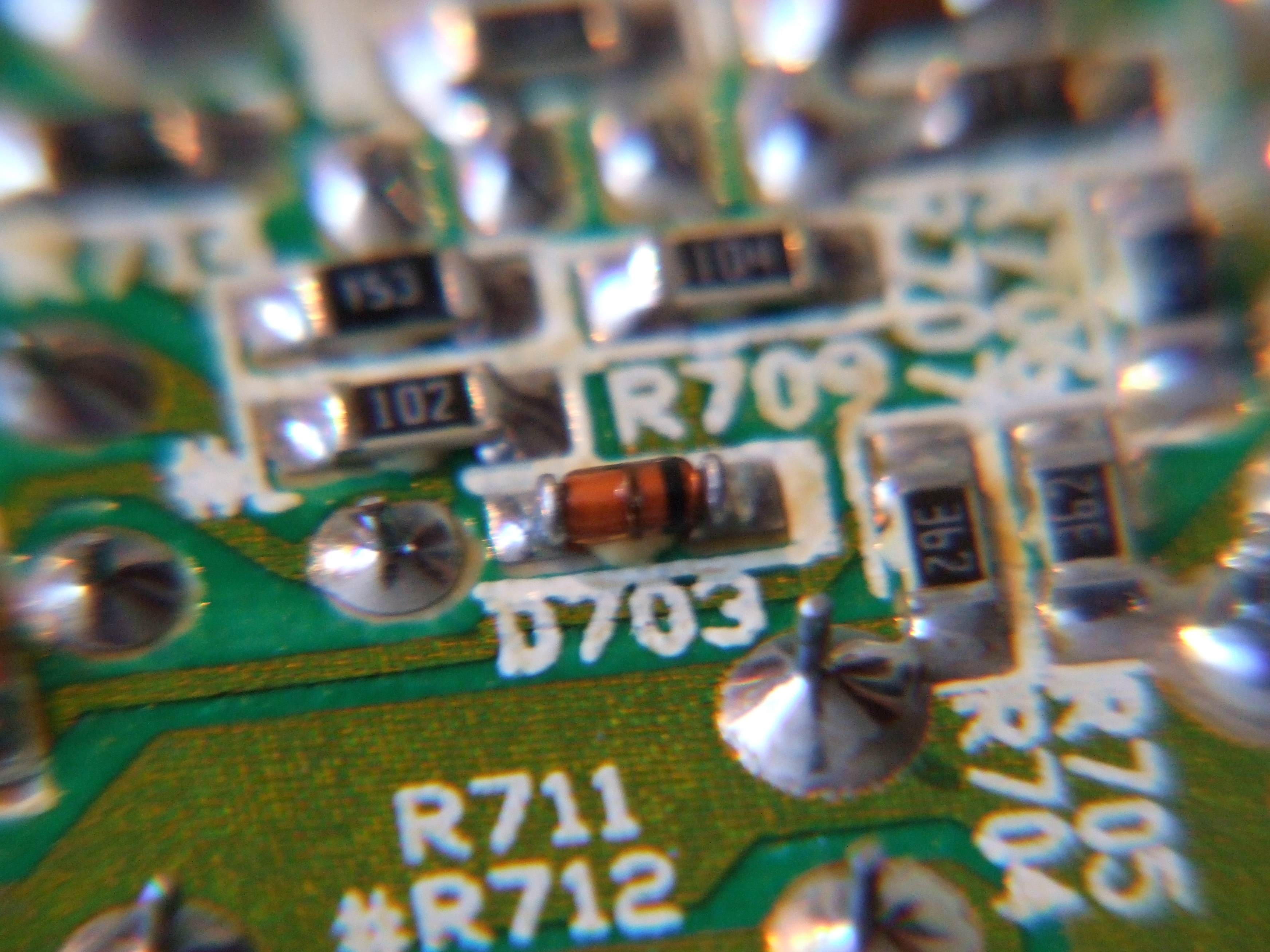 Identyfikacja diod z paskami: szary/srebrny i czarny/brązowy