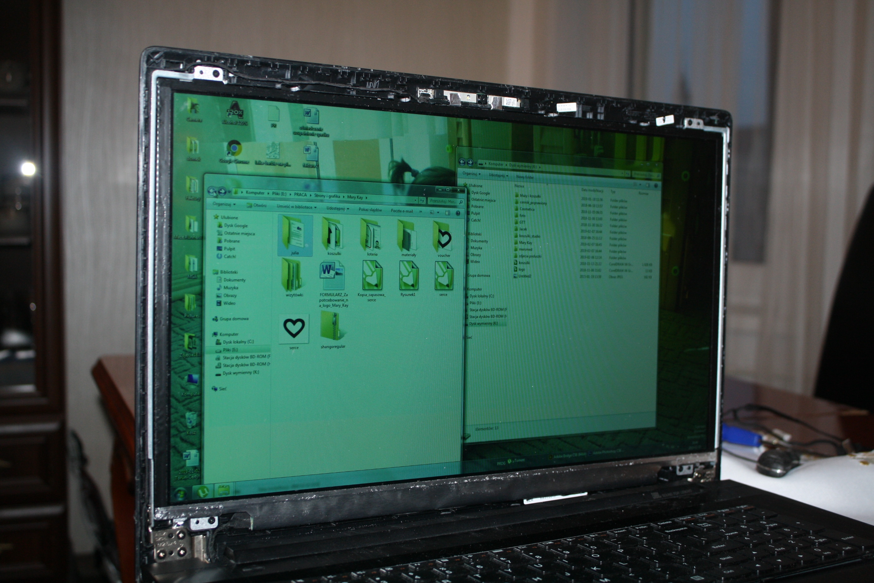 Laptop Z70-80 matryca - Zielonkawo niebieskawy ekran mimo wymiany taśmy