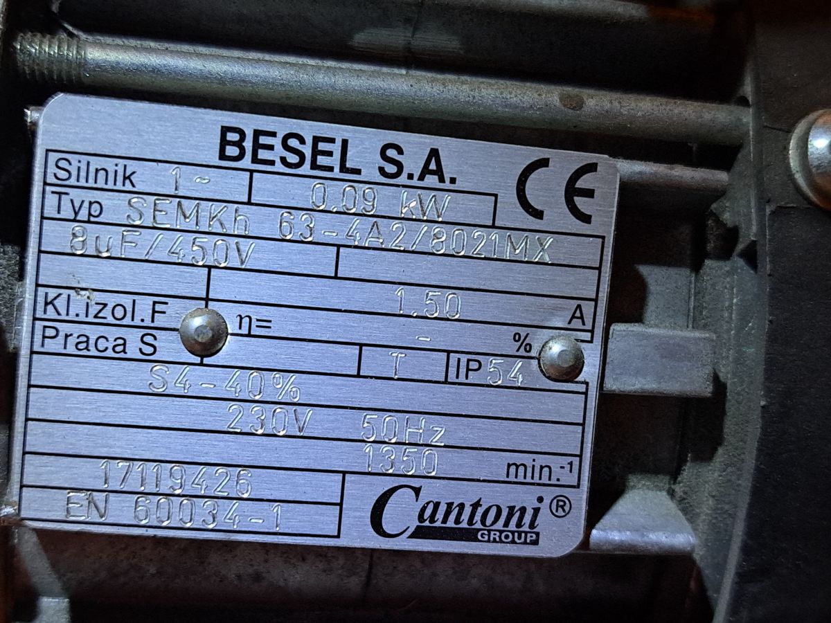 [Rozwiązano] Silnik jednofazowy i przełącznik lewych obrotów.