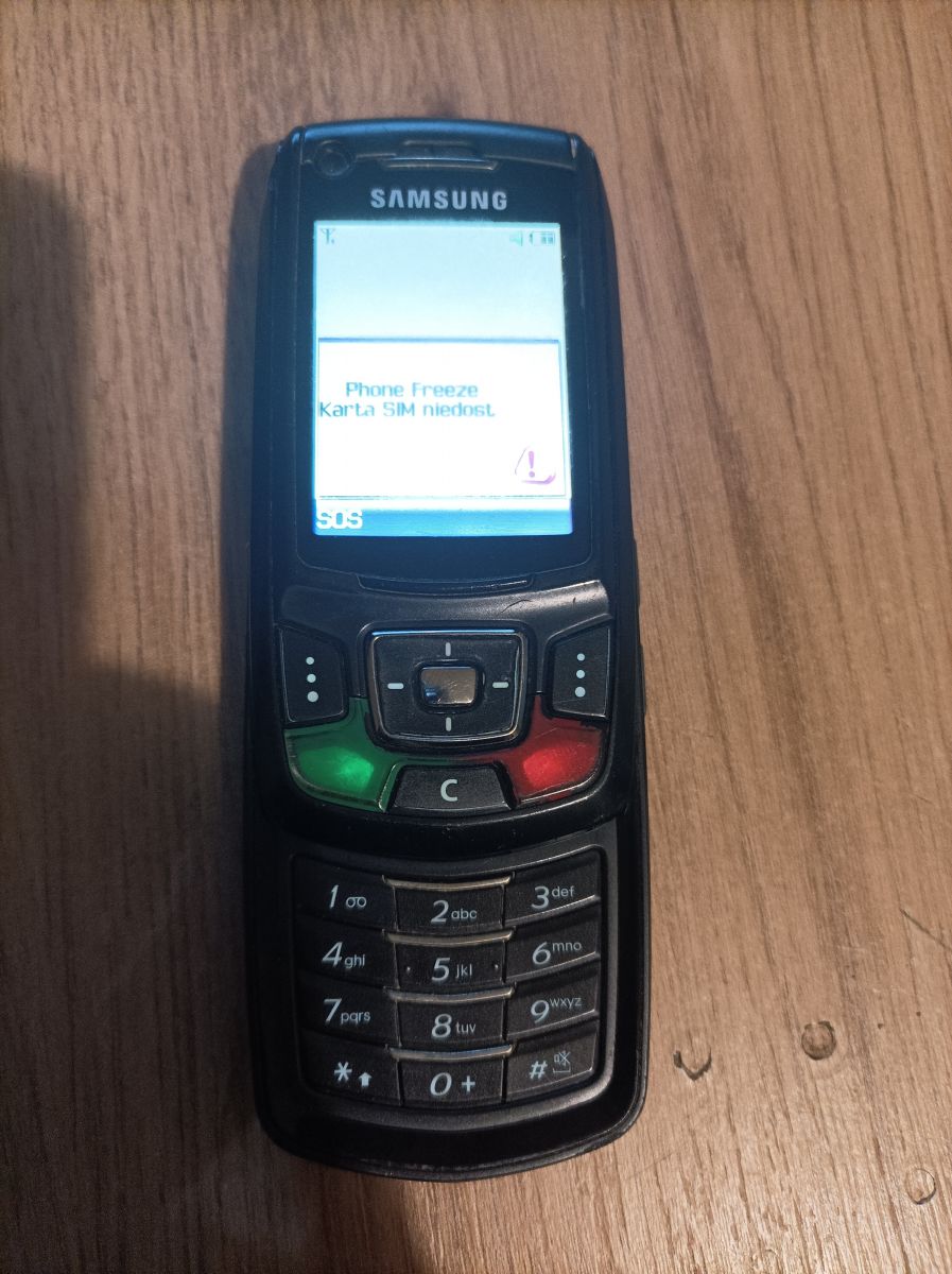 Samsung SGH-Z400 simlock play i komunikat Phone Freeze