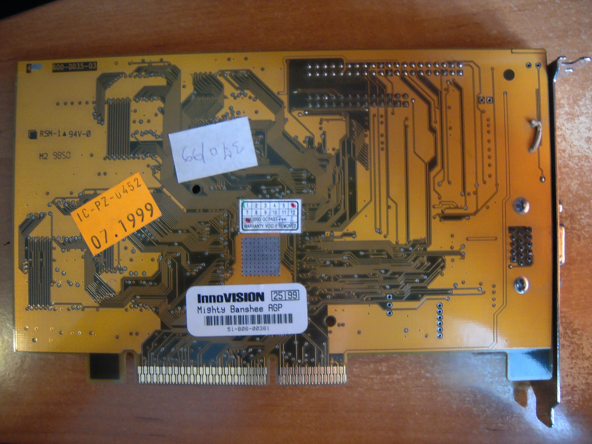 [Mighty Banshee] Do czego służą te złącza na starej karcie graficznej AGP