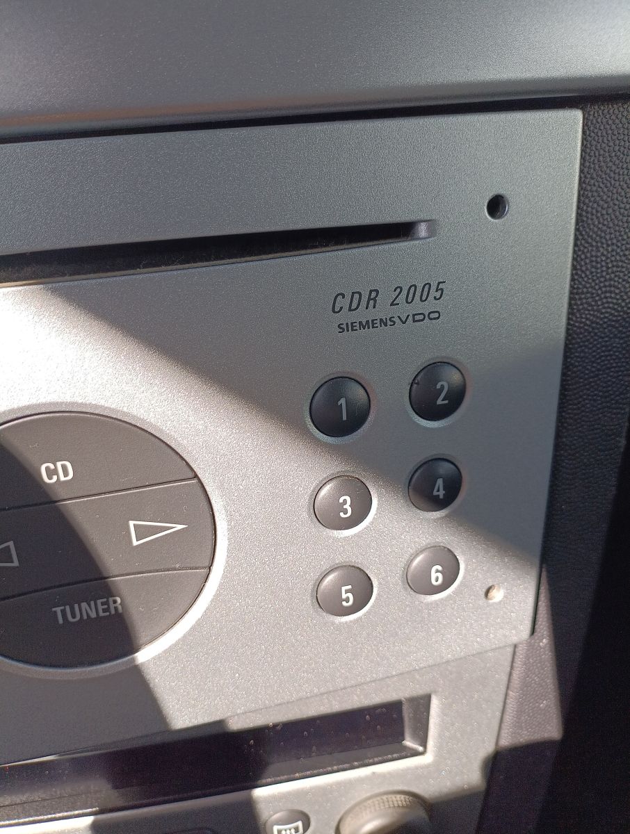 [Zlecę] Uzyskanie kodu do radia Siemens VDO CDR 2005 na podstawie ...