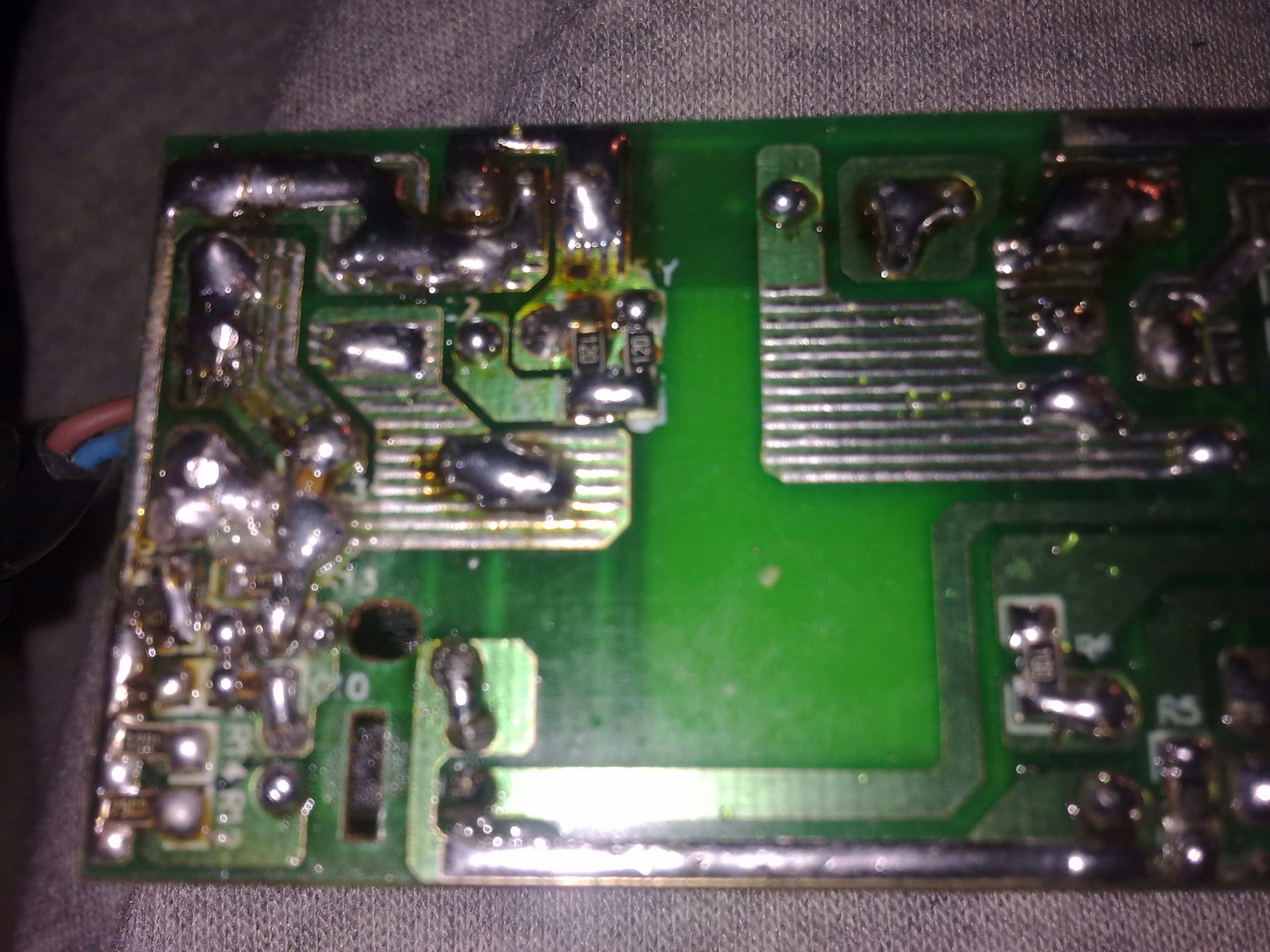 Jak obniżyć napięcie zasilacza laptopowego na FAN7554 o 1V?