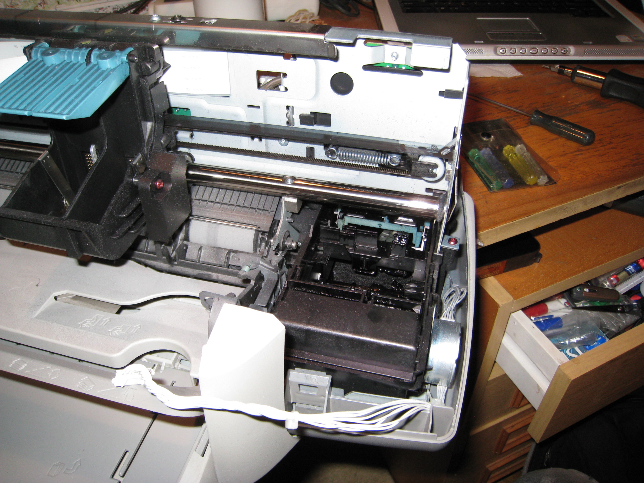 HP Deskjet 930c - Błąd drukowania po wymianie kartridży