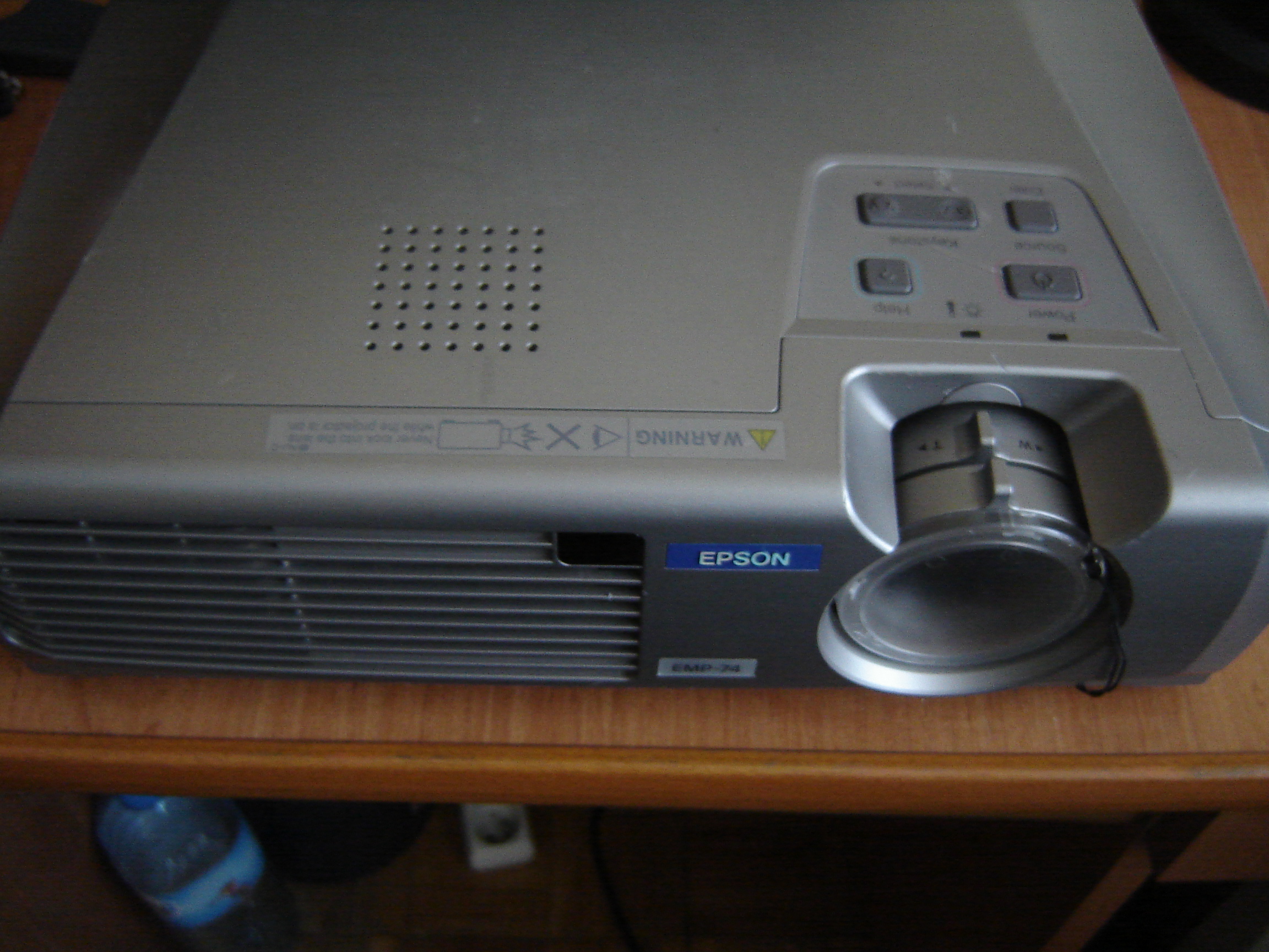 Jak uruchomić projektor Infocus LP340 bez lampy i zasilacza? - 46