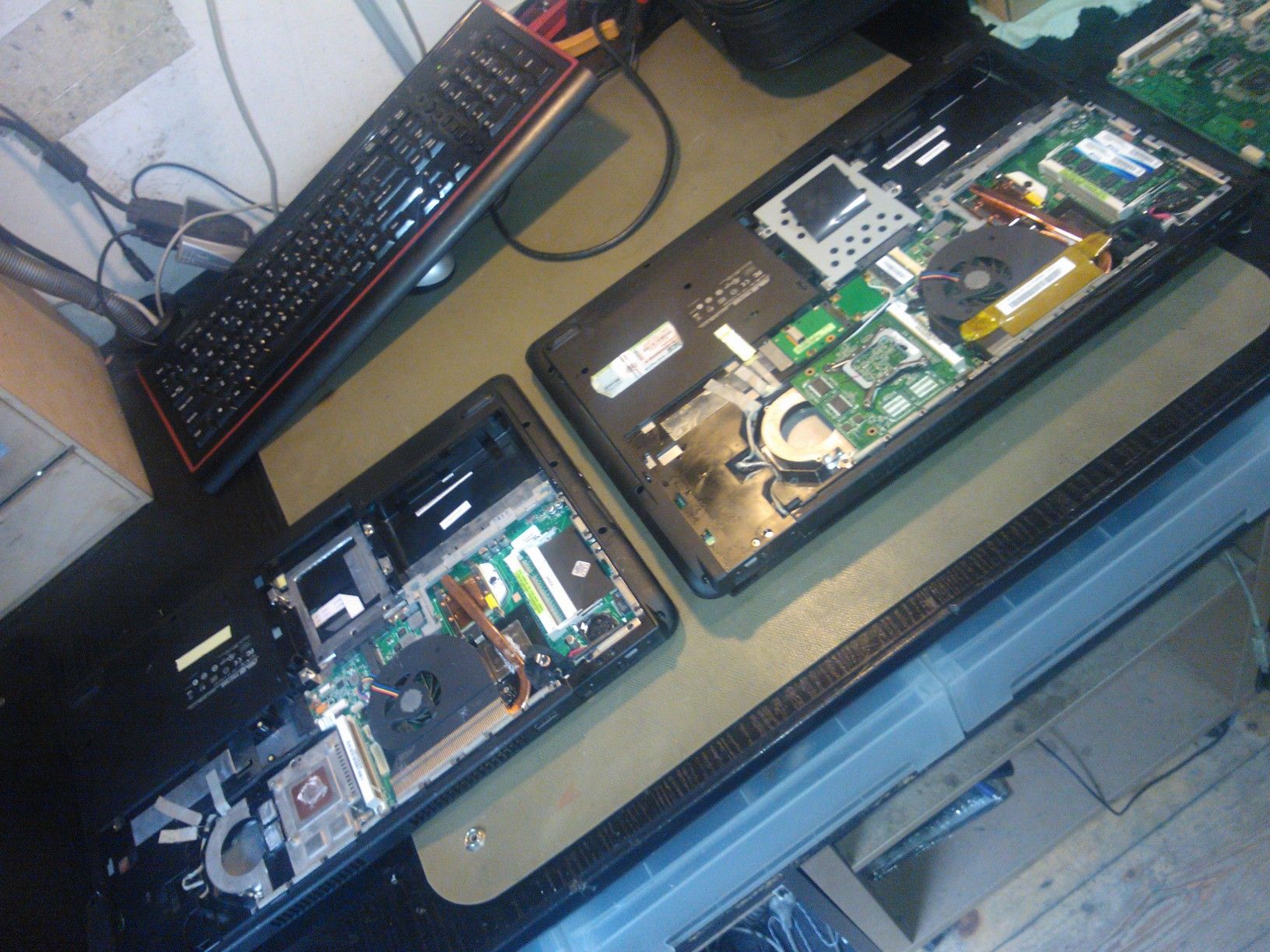 Jak sprawdzić kompatybilność karty ATI 4750 z płytą 60-NZKMB1000-A03?