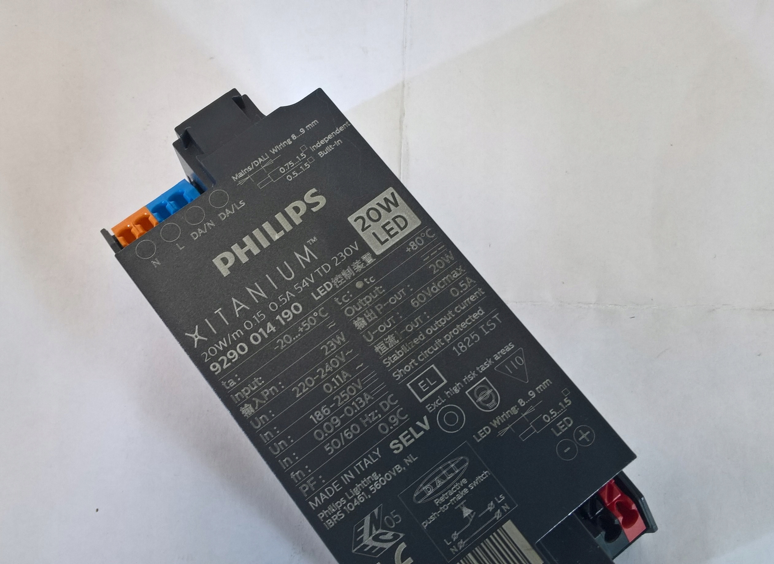 Jaki rodzaj ściemniacza współpracuje z driverem LED PHILIPS Xitanium ...