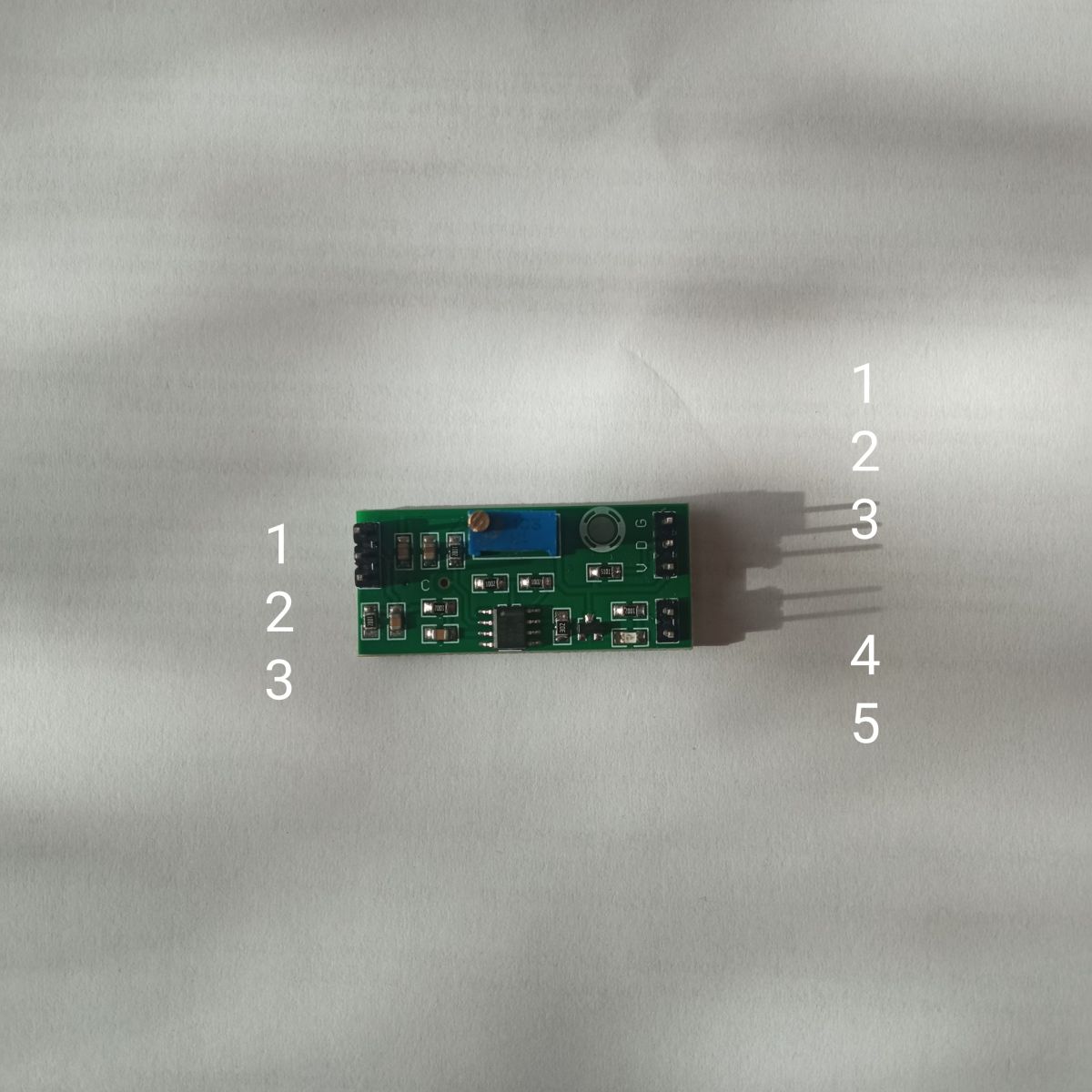 [Rozwiązano] LM393 – jak podłączyć LED, by świecił przy 7 V i gasł przy ...