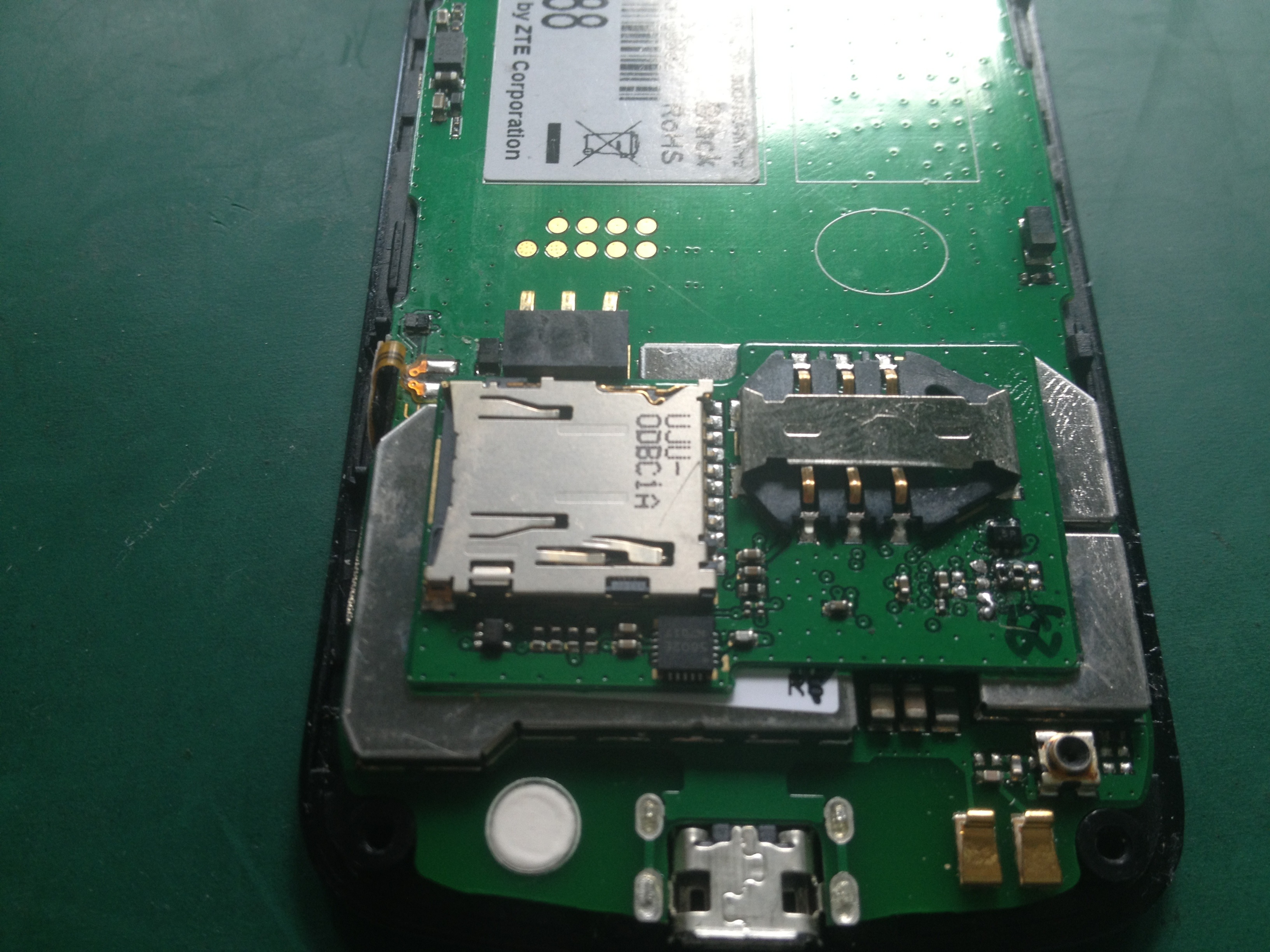 ZTE-G N281 Nie czyta karty sim, brak kilku elementów