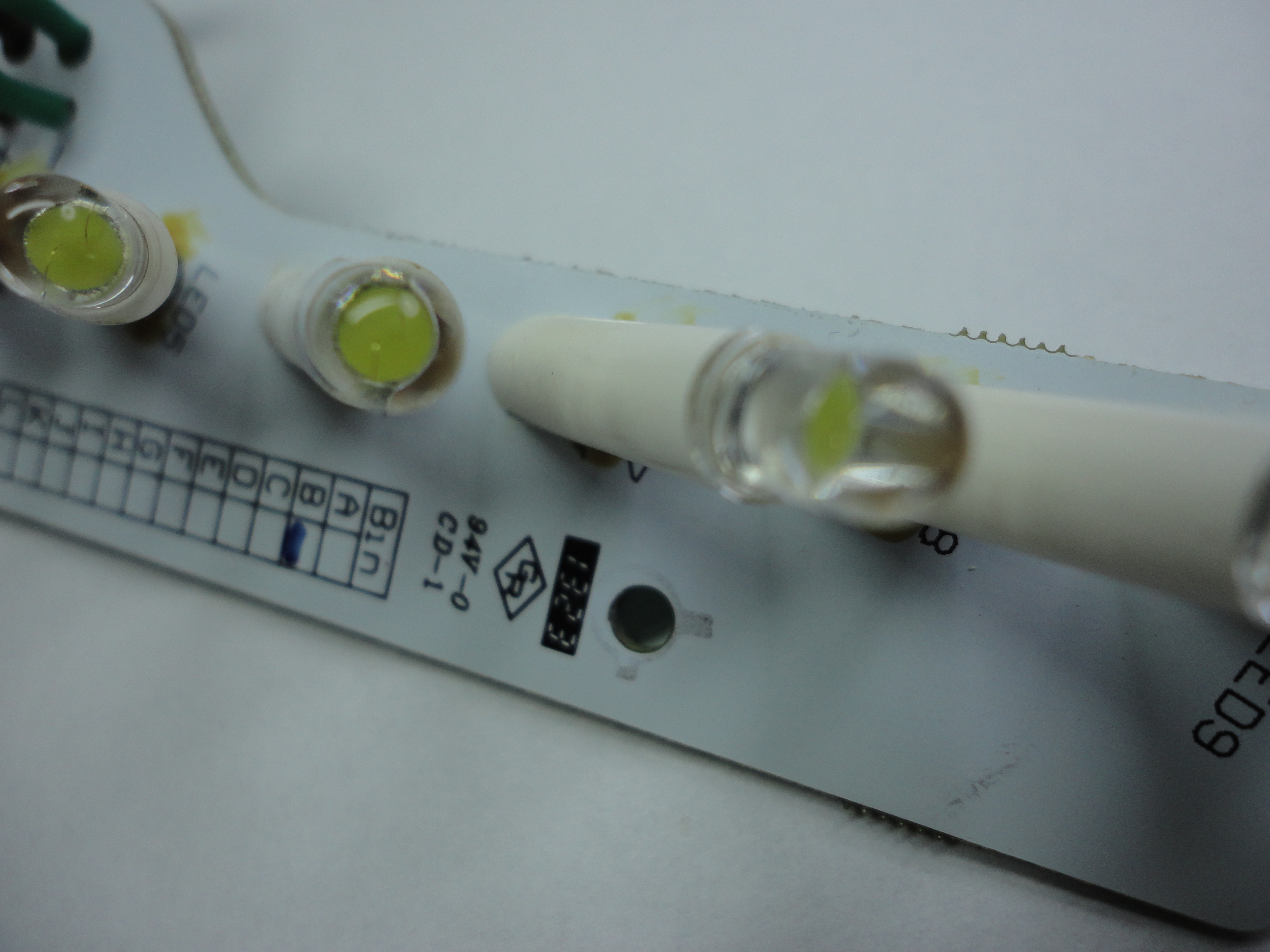 - Brak oświetlenia, uszkodzone diody LED, elektronika L3A-VA7