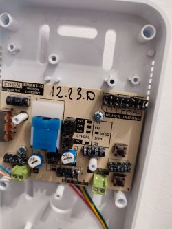 Jak podłączyć domofon Proel MCD1803 z słuchawką Cyfral SMART-D?