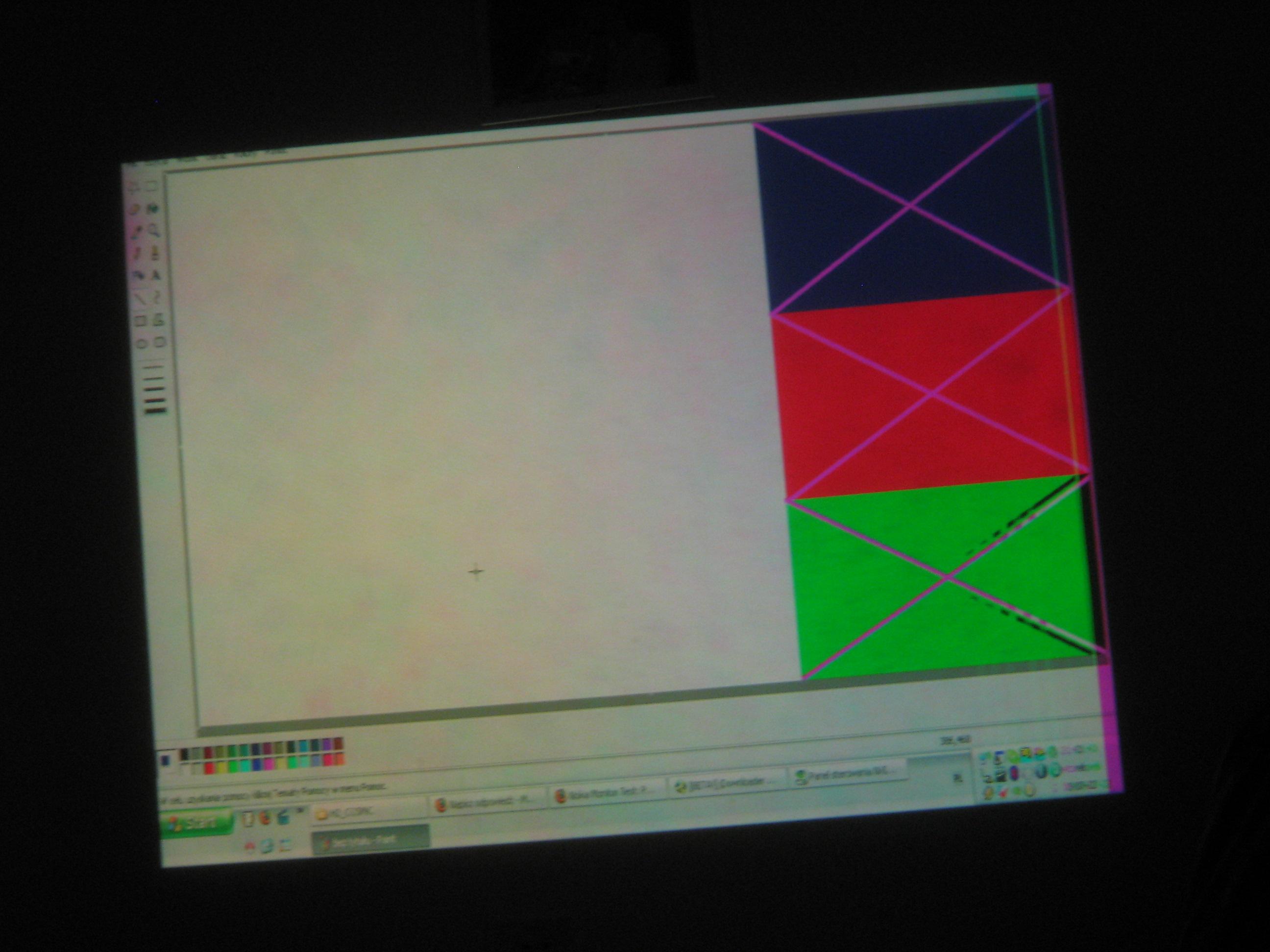 Jak uruchomić projektor Infocus LP340 bez lampy i zasilacza? - 8