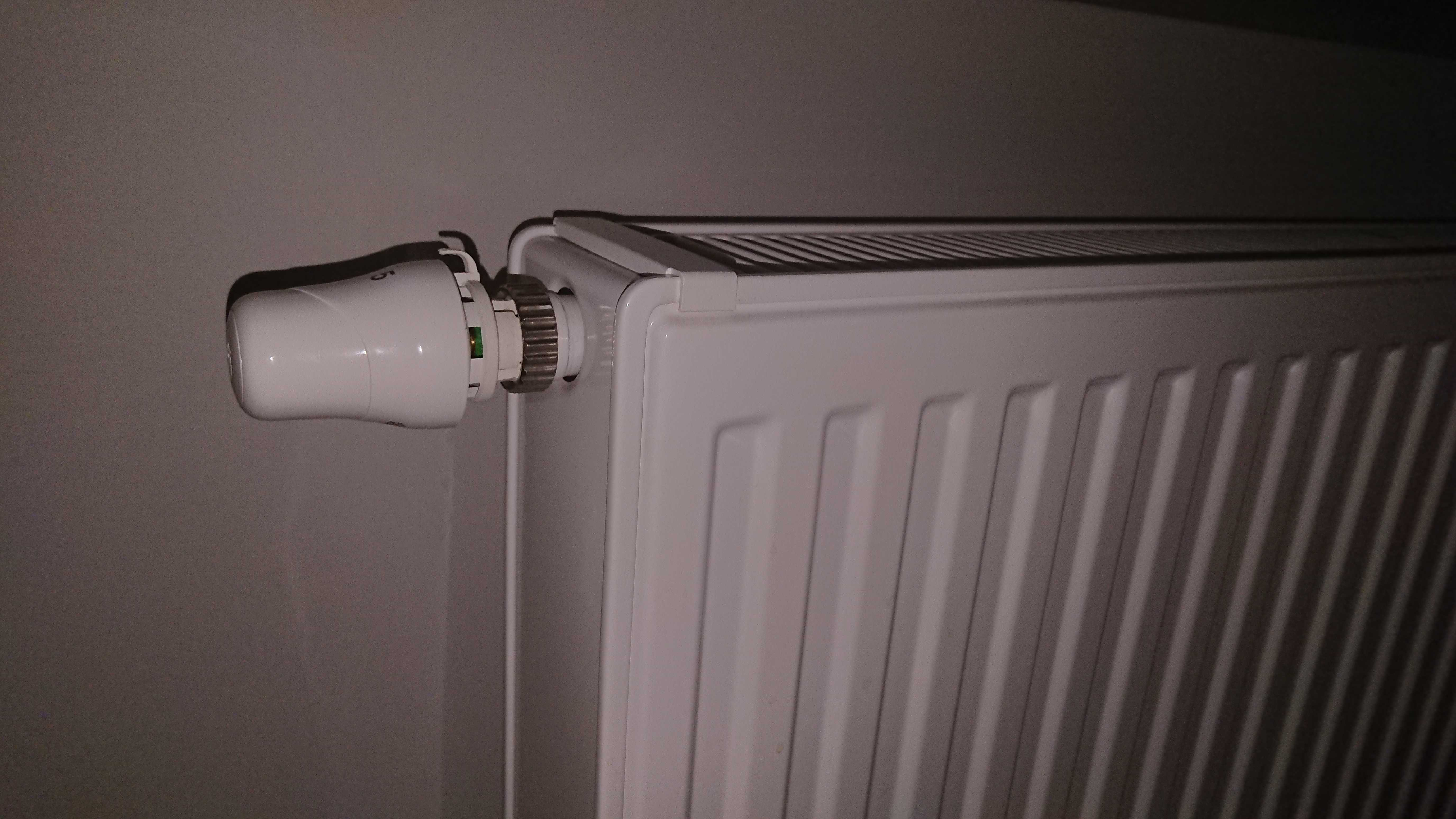 How to eliminate the rumble of a radiator at night? What could be the ...