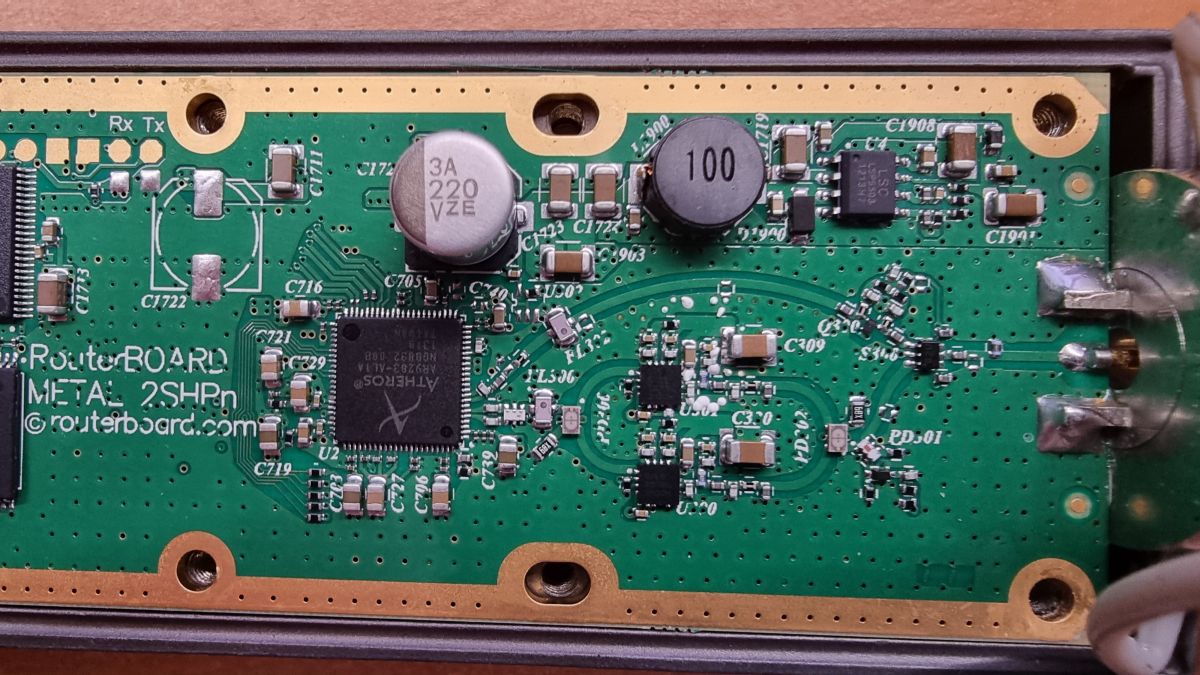 Mikrotik Metal 2SHPn - urządzenie przestało działać po burzy, zasilacz ...