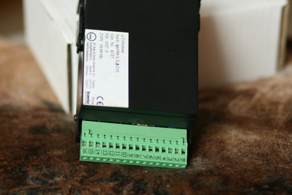 [Sprzedam] tanio nowe regulatory temp. BAELZ 6590 - elektroda.pl