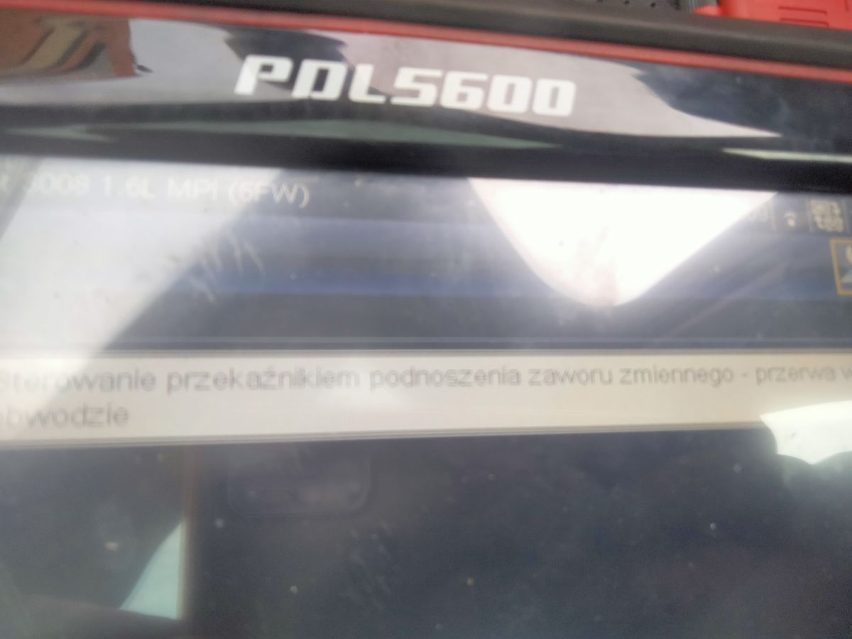 Schemat połączeń i lokalizacja przekaźnika dla Peugeot 3008 2009 r 1.6 ...
