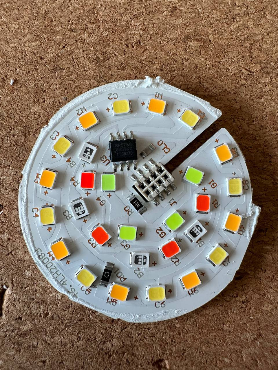 LSC Smart LED E27 806 lumen (RGBCW) - elektroda.com