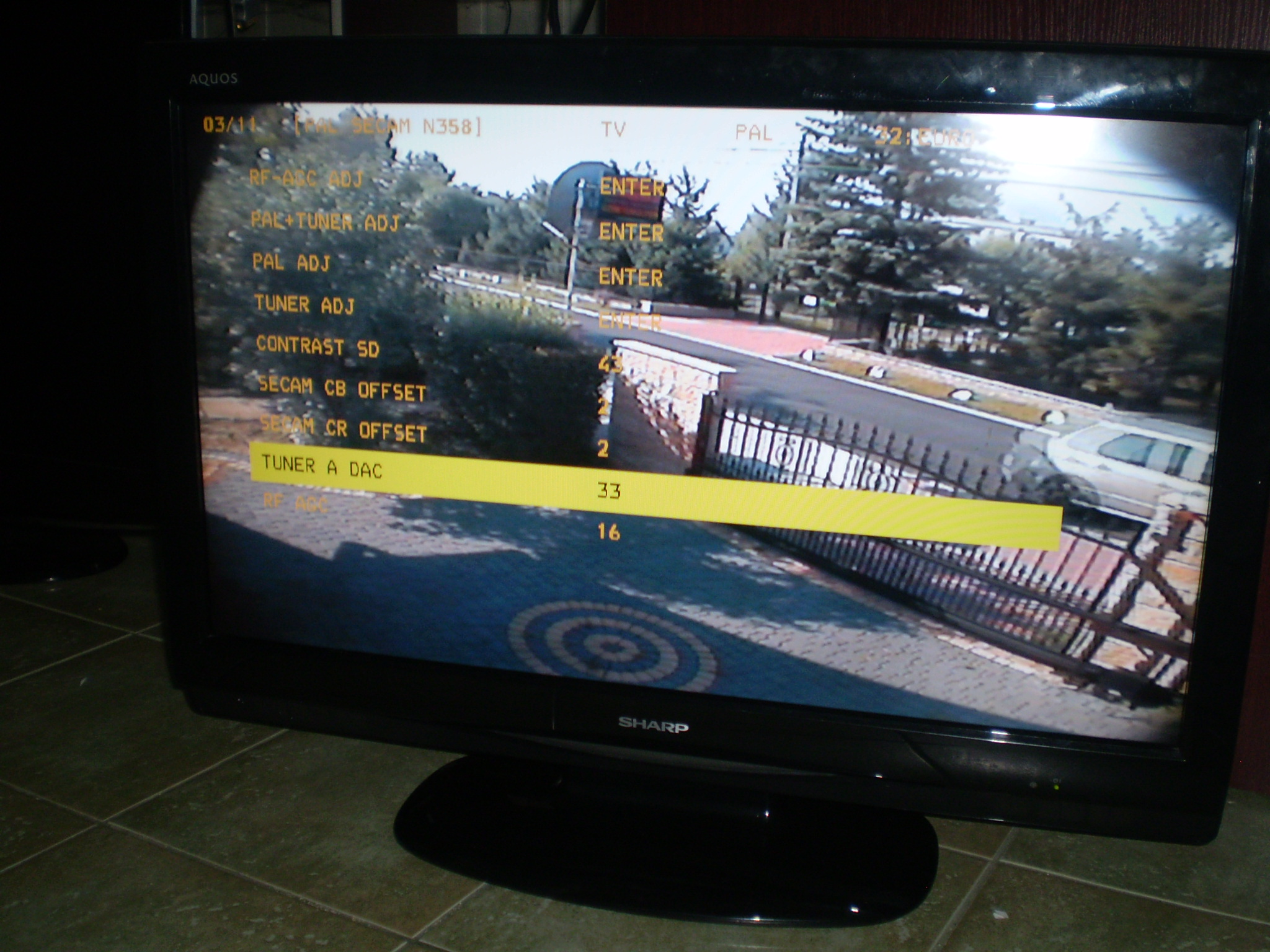 Sharp LC-32D44E-BK - Solaryzacja obrazu po wymianie świetlówek, co ustawić w SM?