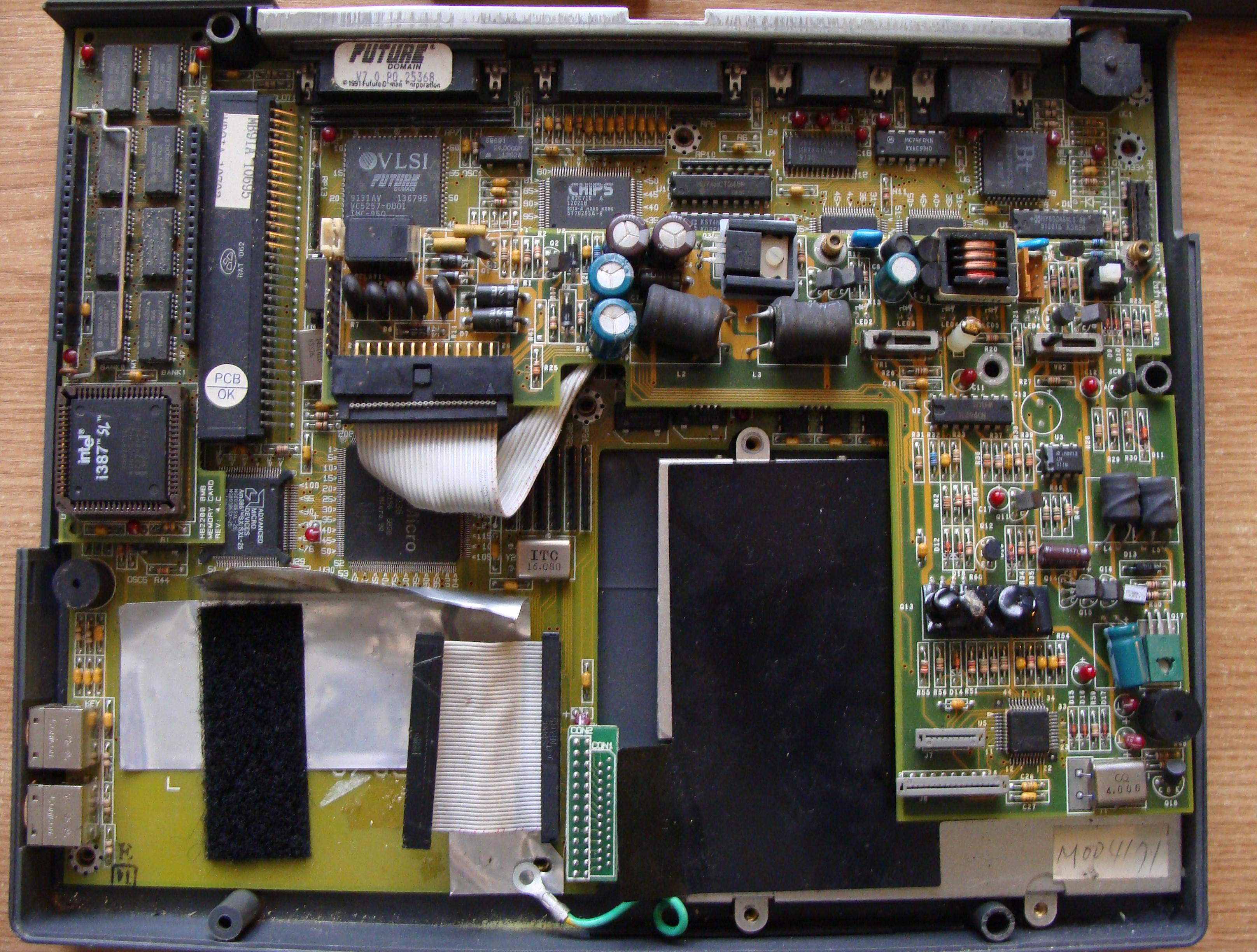 [Sprzedam] Stary Laptop SunRace Hyperbook 2300SX/25