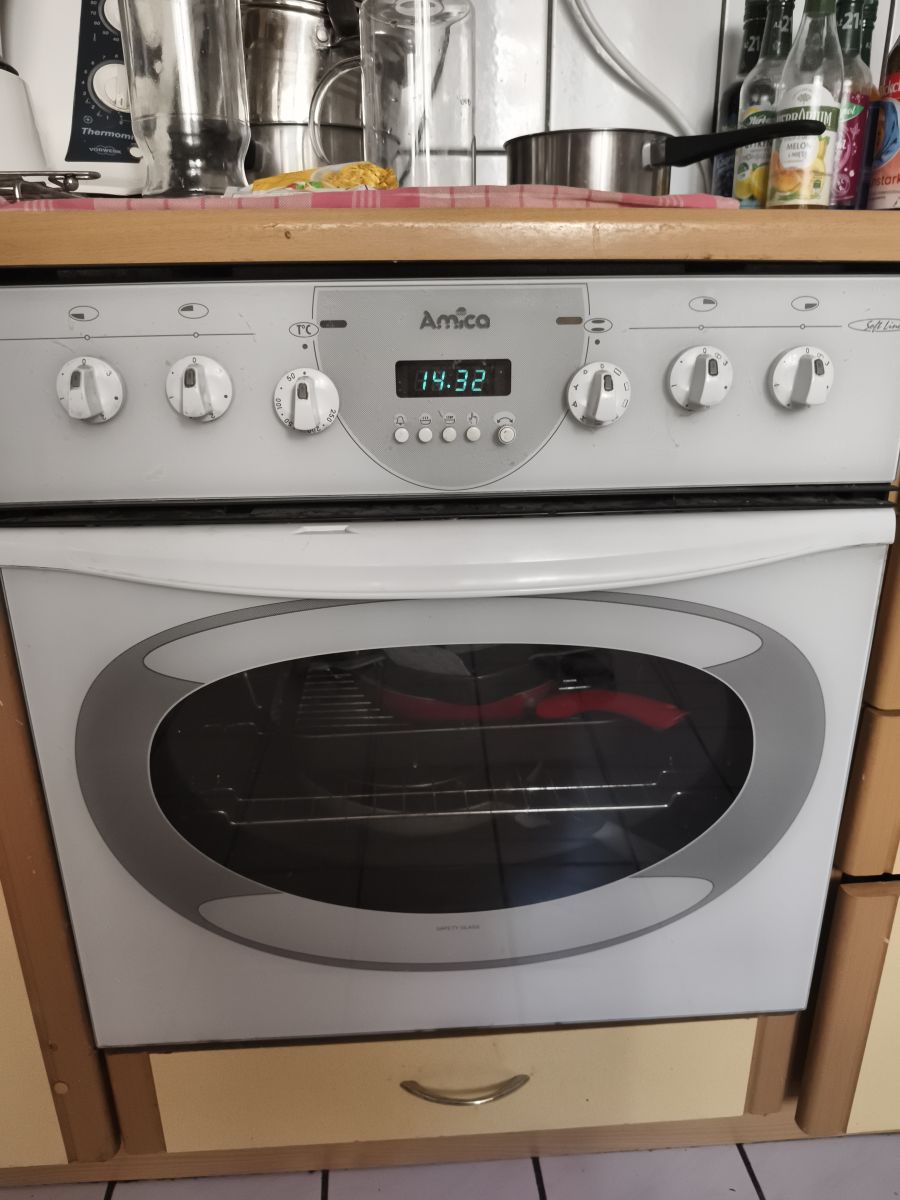[Rozwiązano] Jak ustalić moc płyty i piekarnika Amica Soft Line z 1998 bez wyjmowania?
