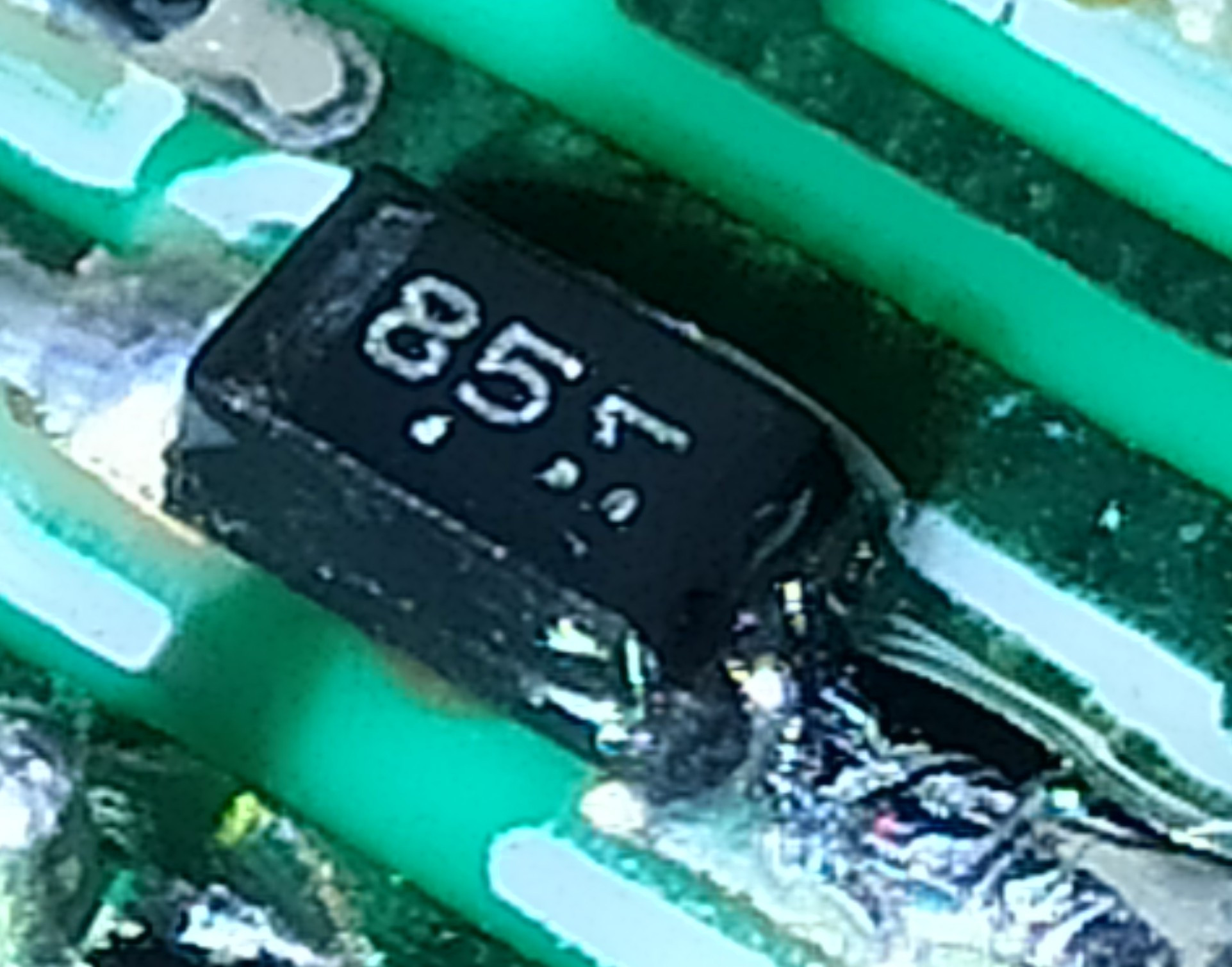 [Rozwiązano] Jaka to Zenerka? Obudowa SMA, oznaczenie 85, spadek ...