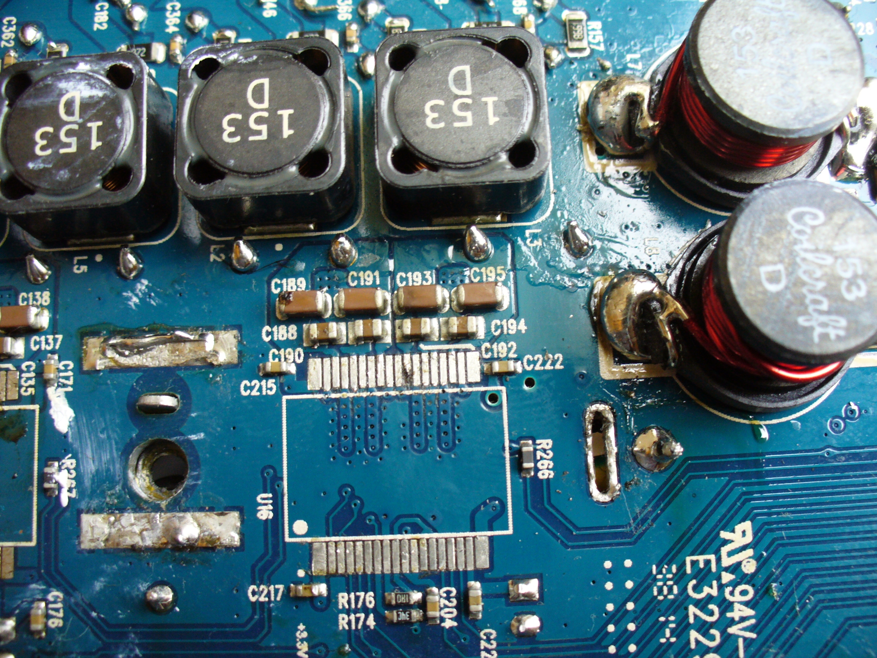 Logitech Z906 - Uszkodzone elementy przy końcówce mocy