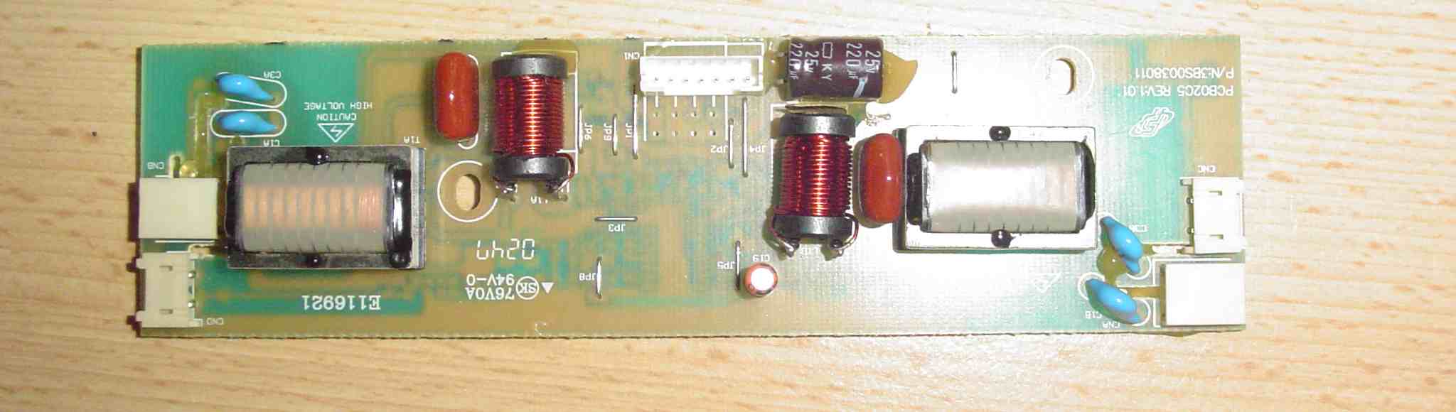 Jakie tranzystory DK QF w inwerterze LCD ADVENT ADV15T?