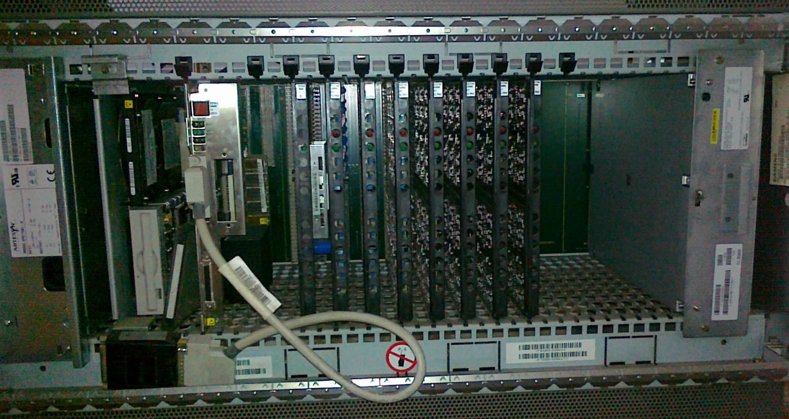 [Sprzedam] Starą centralę telefoniczną Siemens HICOM 300E