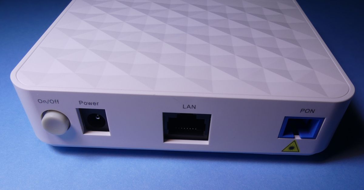 Wnętrze terminala klienckiego ONT/ONU dla sieci GPON FTTH