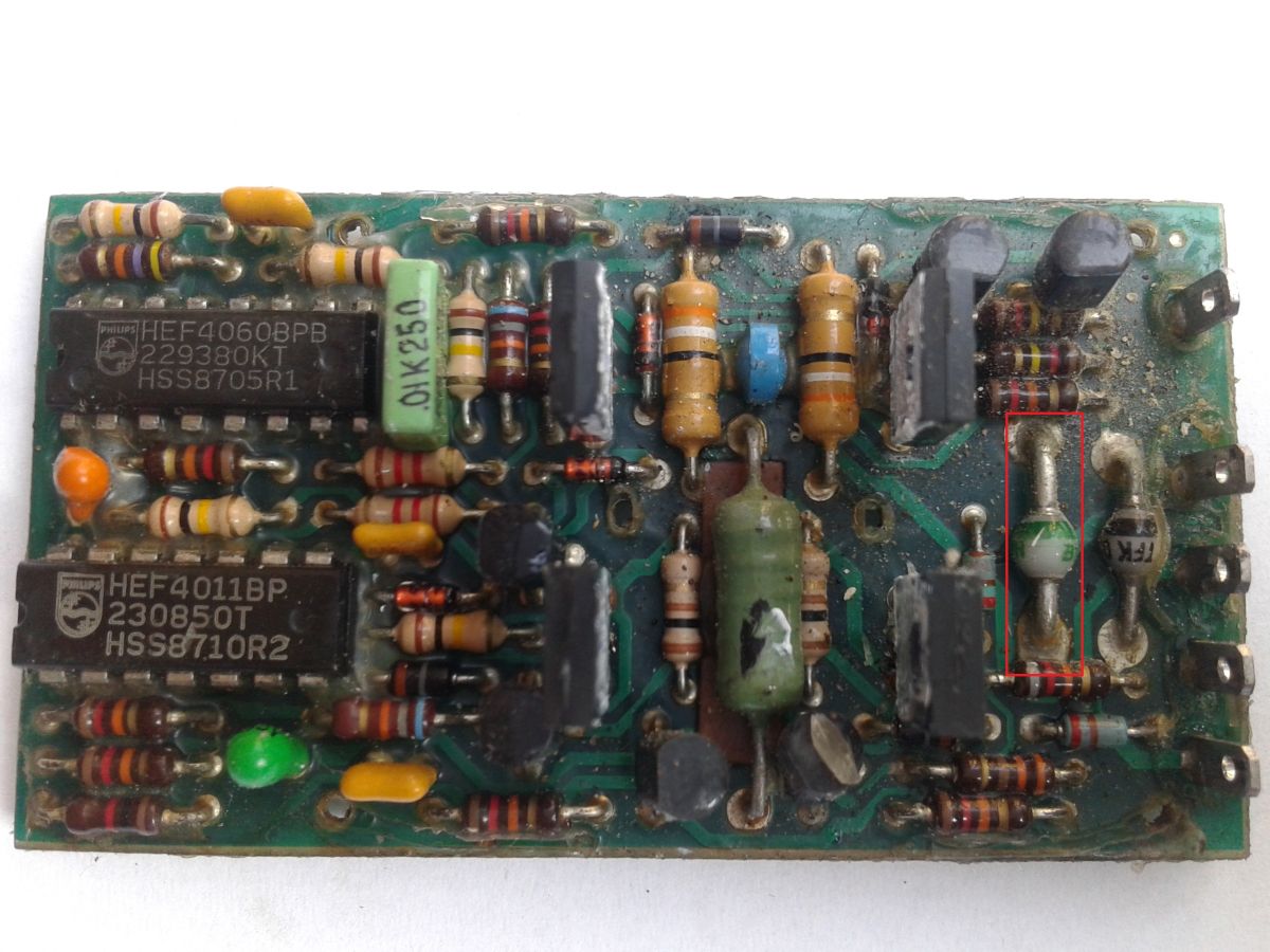 Antena Hirschmann AUTA 6000 EL - identyfikacja diody