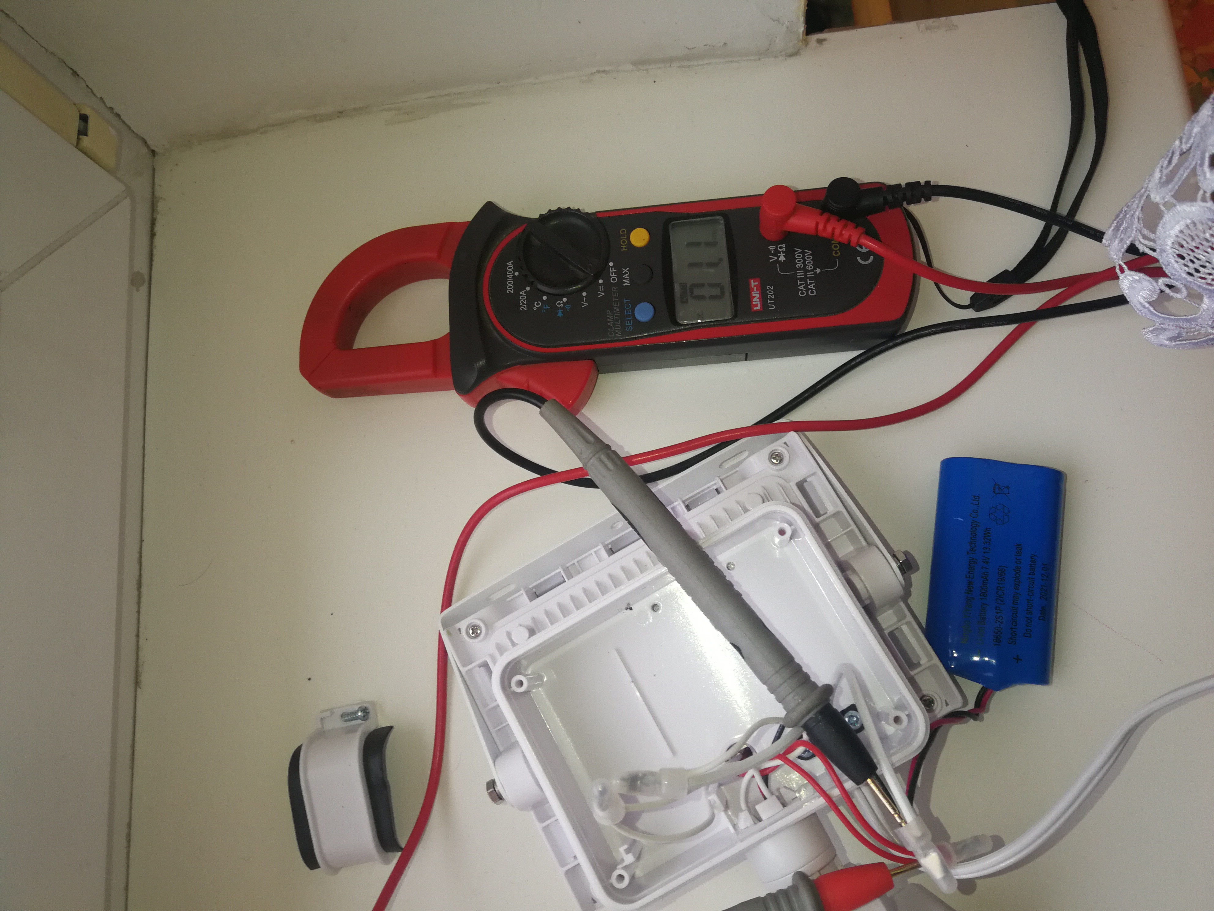 Halogen solarny LIVARNO LIDL: brak ładowania akumulatora, płytki z ...