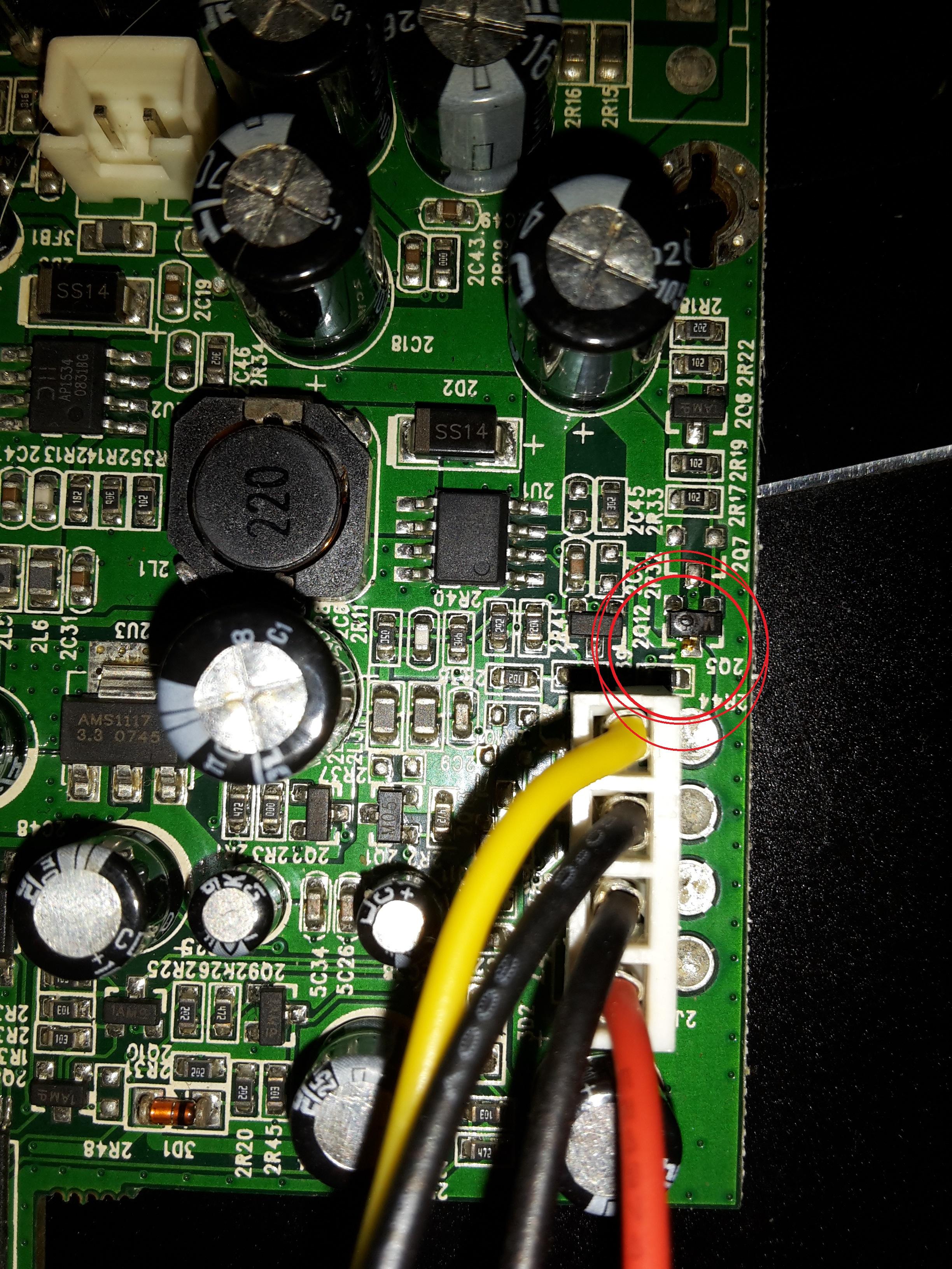 Movie Cube Q120 - identyfikacja spalonego elementu SMD przy zasilaniu dysku