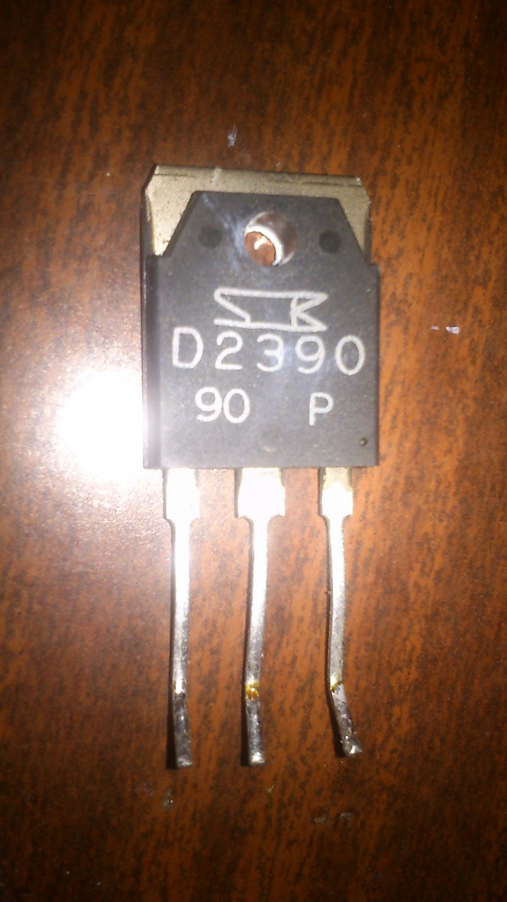 Tranzystor D2390 - Jak znaleźć zamiennik i gdzie kupić?