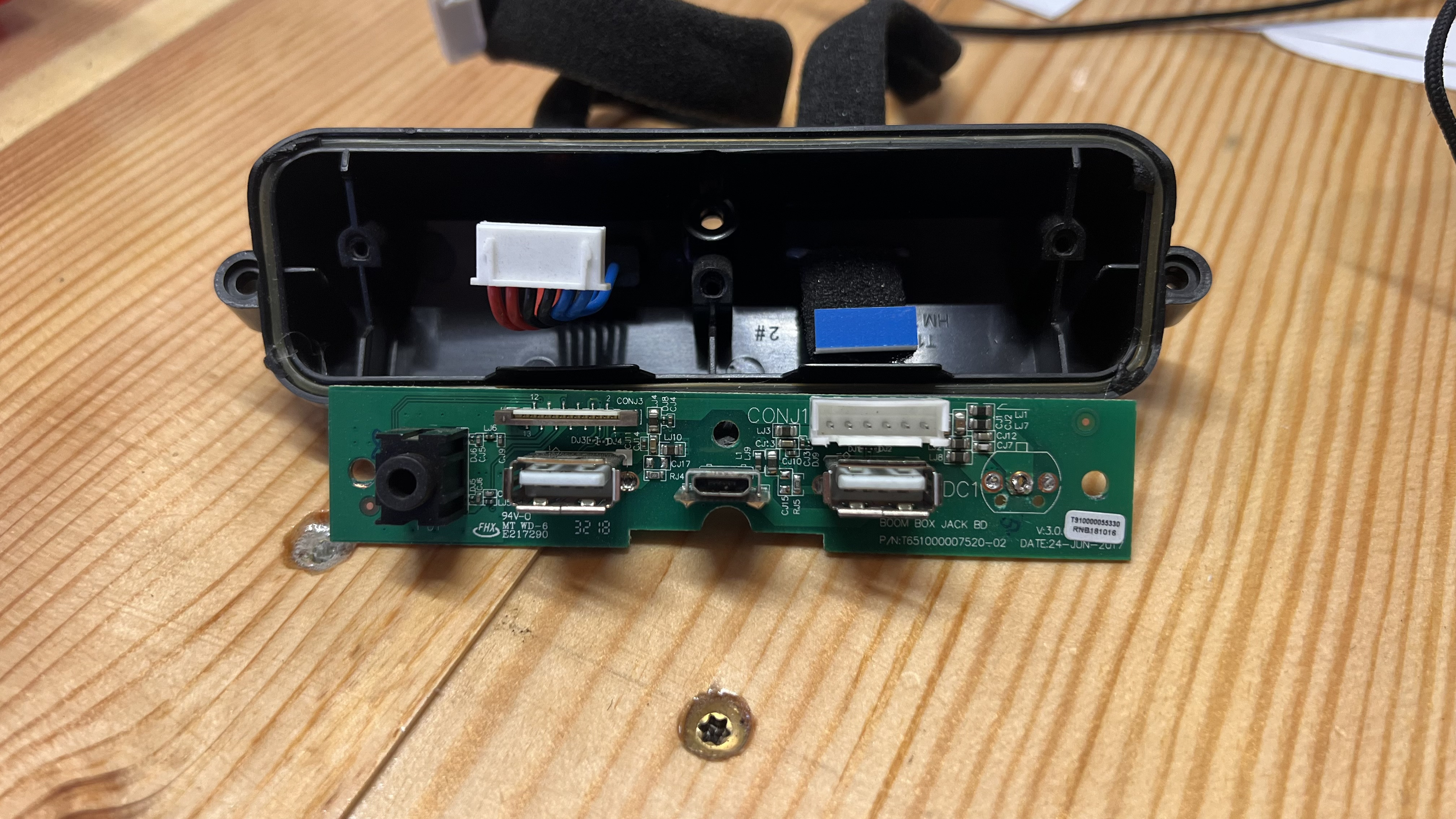 JBL BOOMBOX 1 gen. - kompatybilność wsteczna płytki zasilającej