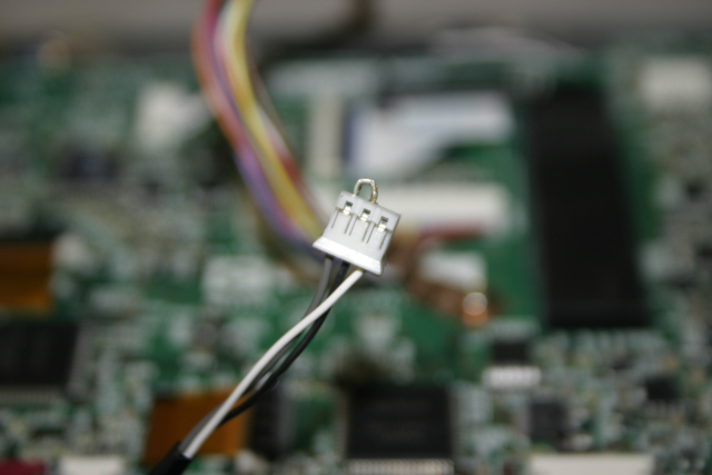 Jak uruchomić projektor Infocus LP340 bez lampy i zasilacza? - 6