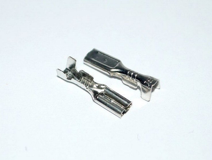 Podłączenie radia LG LAC-M1600R do akumulatora - dlaczego nie działa?