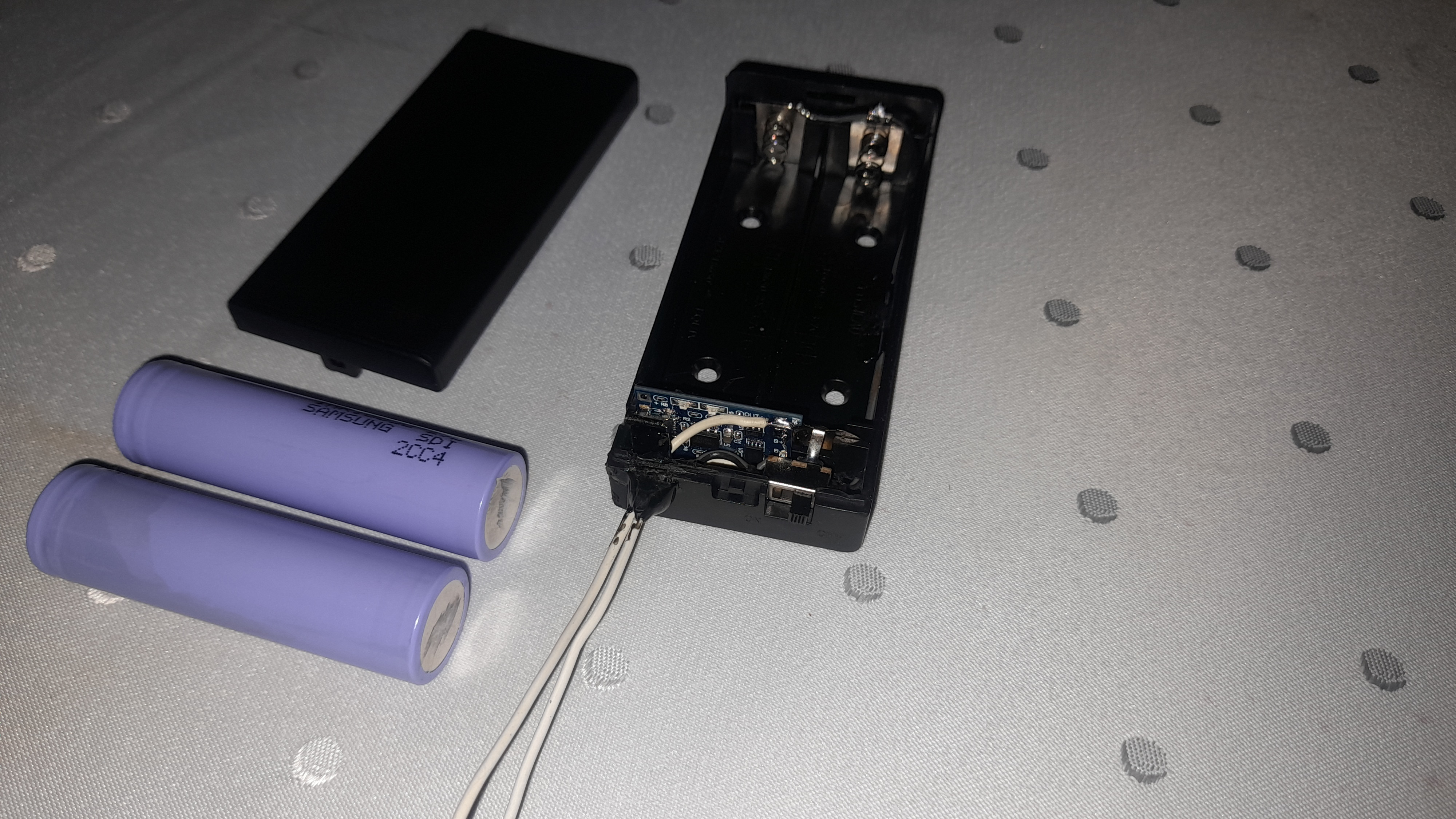 LED lamps powered by an 18650 cell instead of AA - elektroda.com