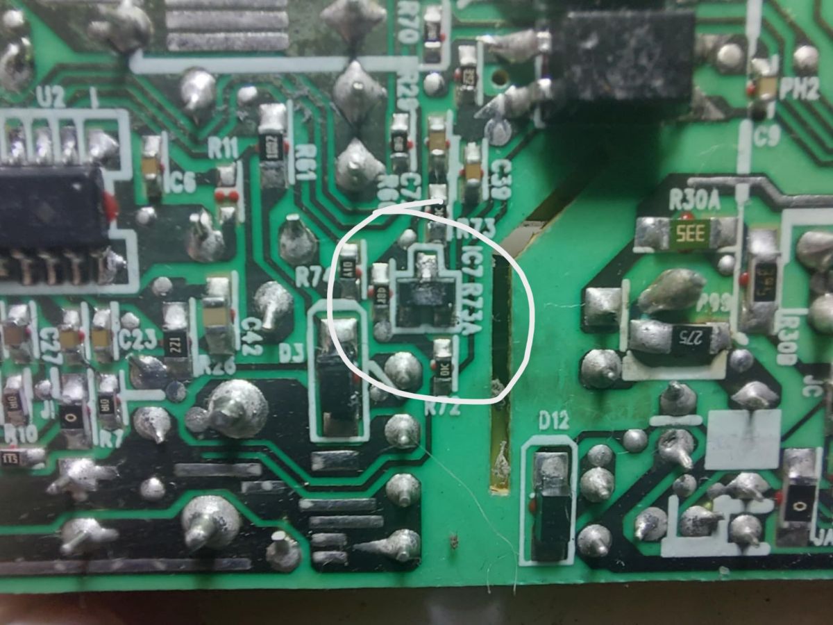 Identyfikacja elementu zasilacza Microsoft CPA09-011A - co to za część?