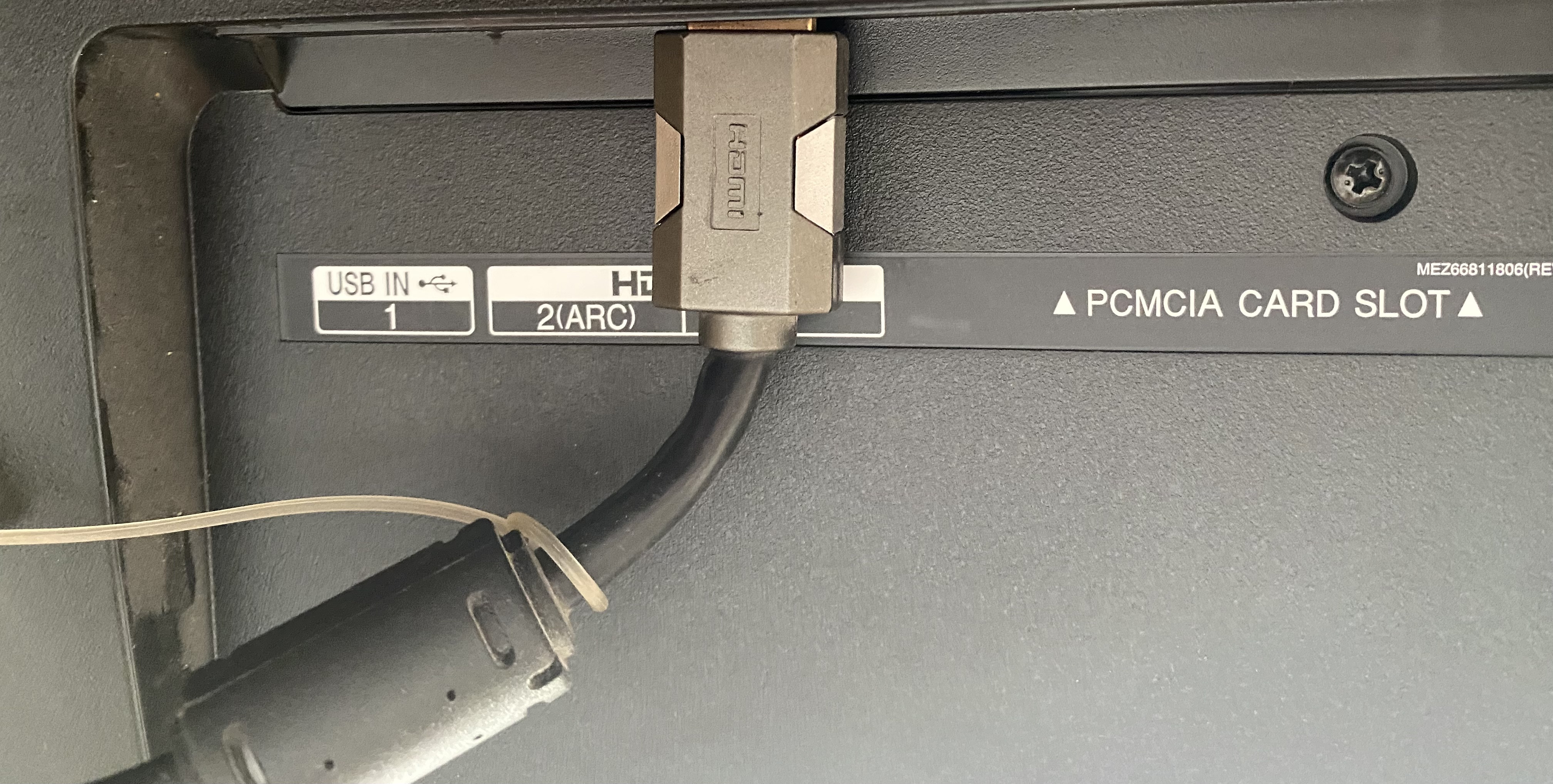 Jak podłączyć kino domowe sony STR-DH500 do telewizora lg UM7100PLB